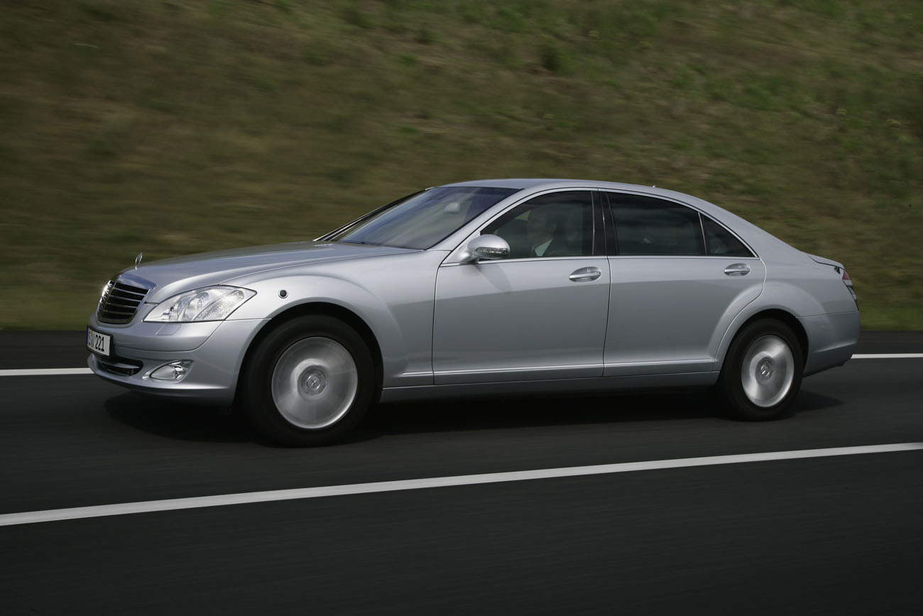Mercedes Benz S600 Guard hits the roads