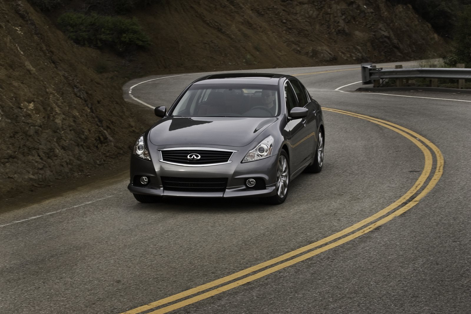 Infiniti Announces 2010 G Sedan, Coupe, Convertible Anniversary Editions