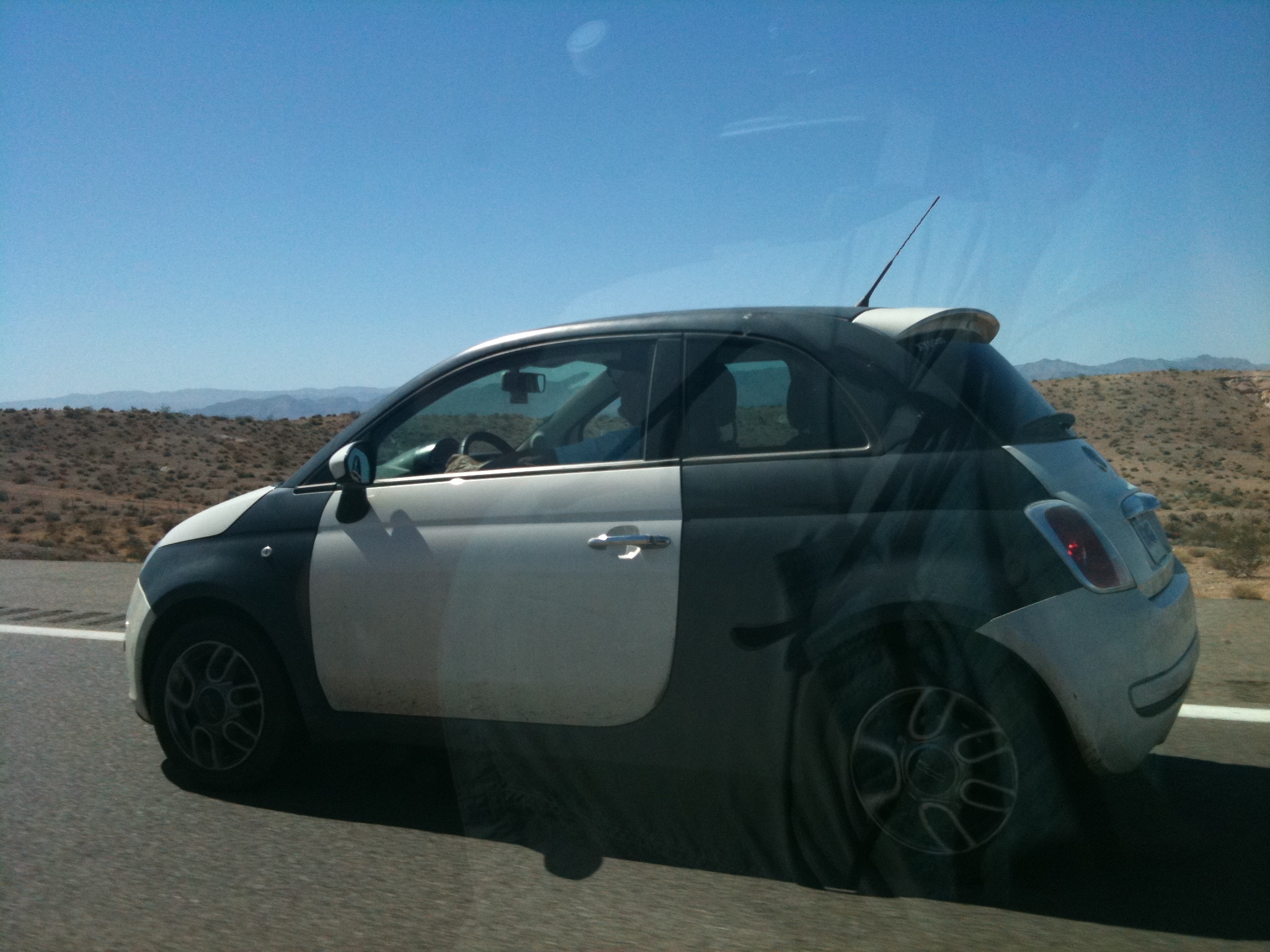 2011 Fiat 500 Testing in Nevada: Exclusive Spy Photo