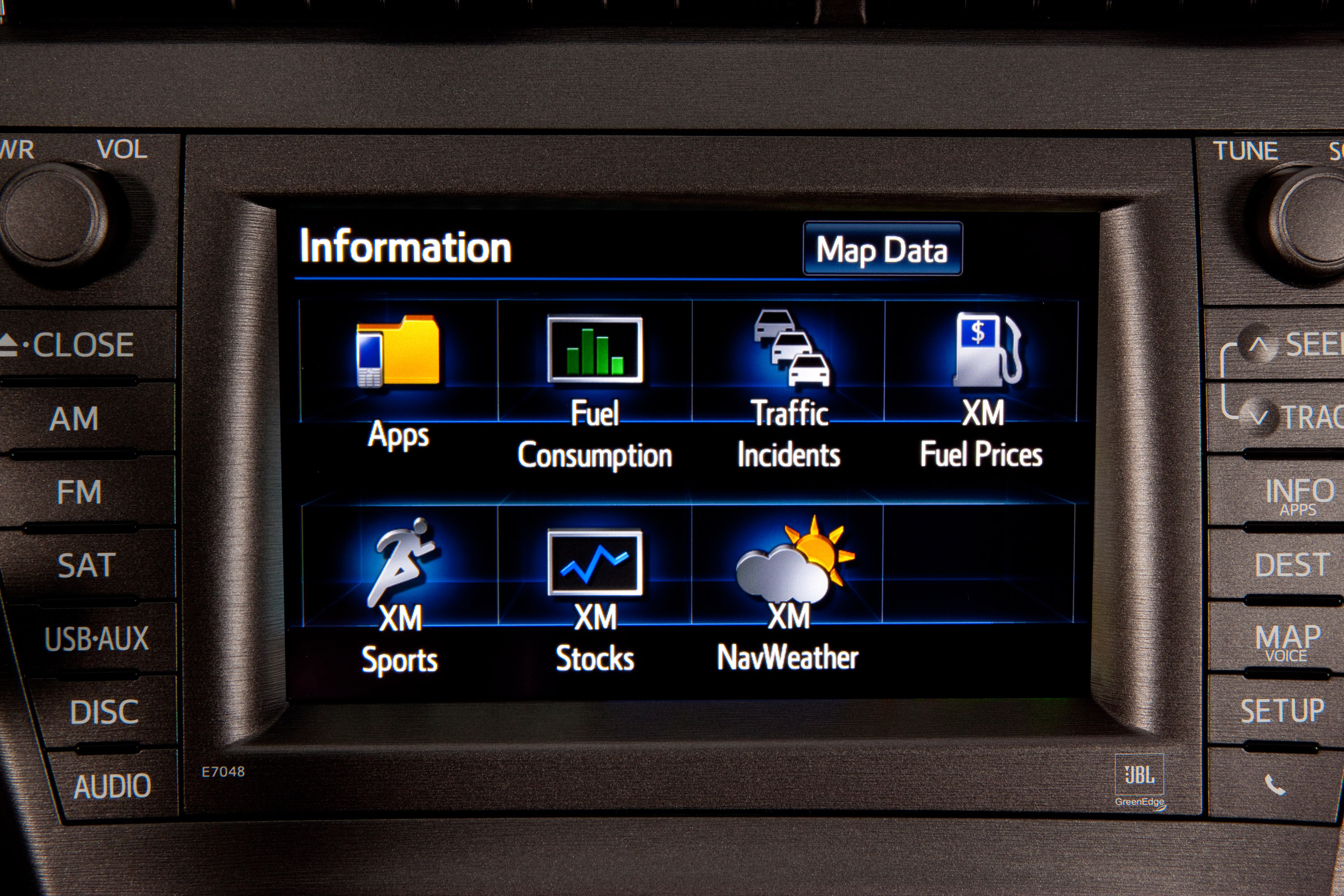 2012 Toyota Prius: GreenCarReports' Best Car To Buy 2012