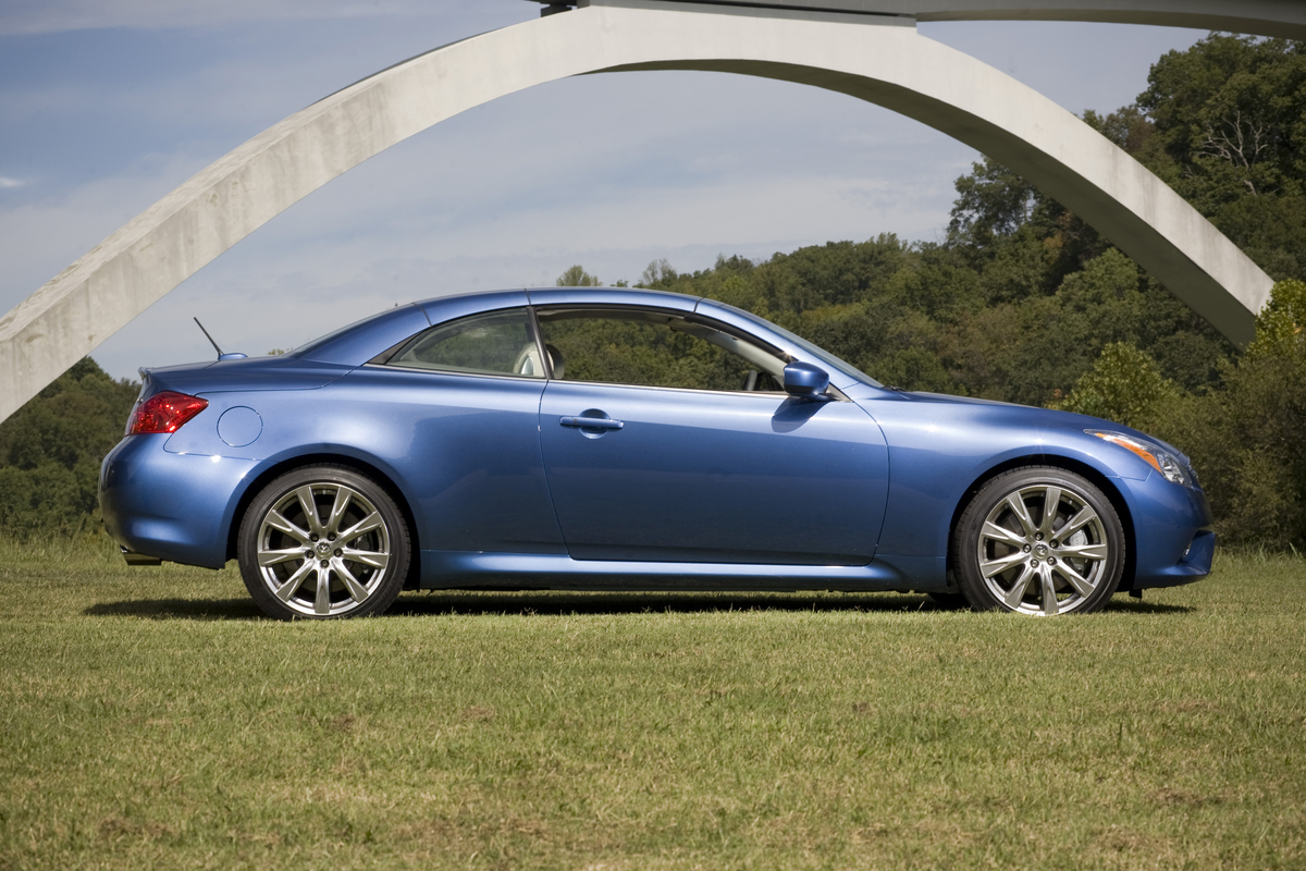 Infiniti Erases Its Past, Starts Fresh With 'Q'