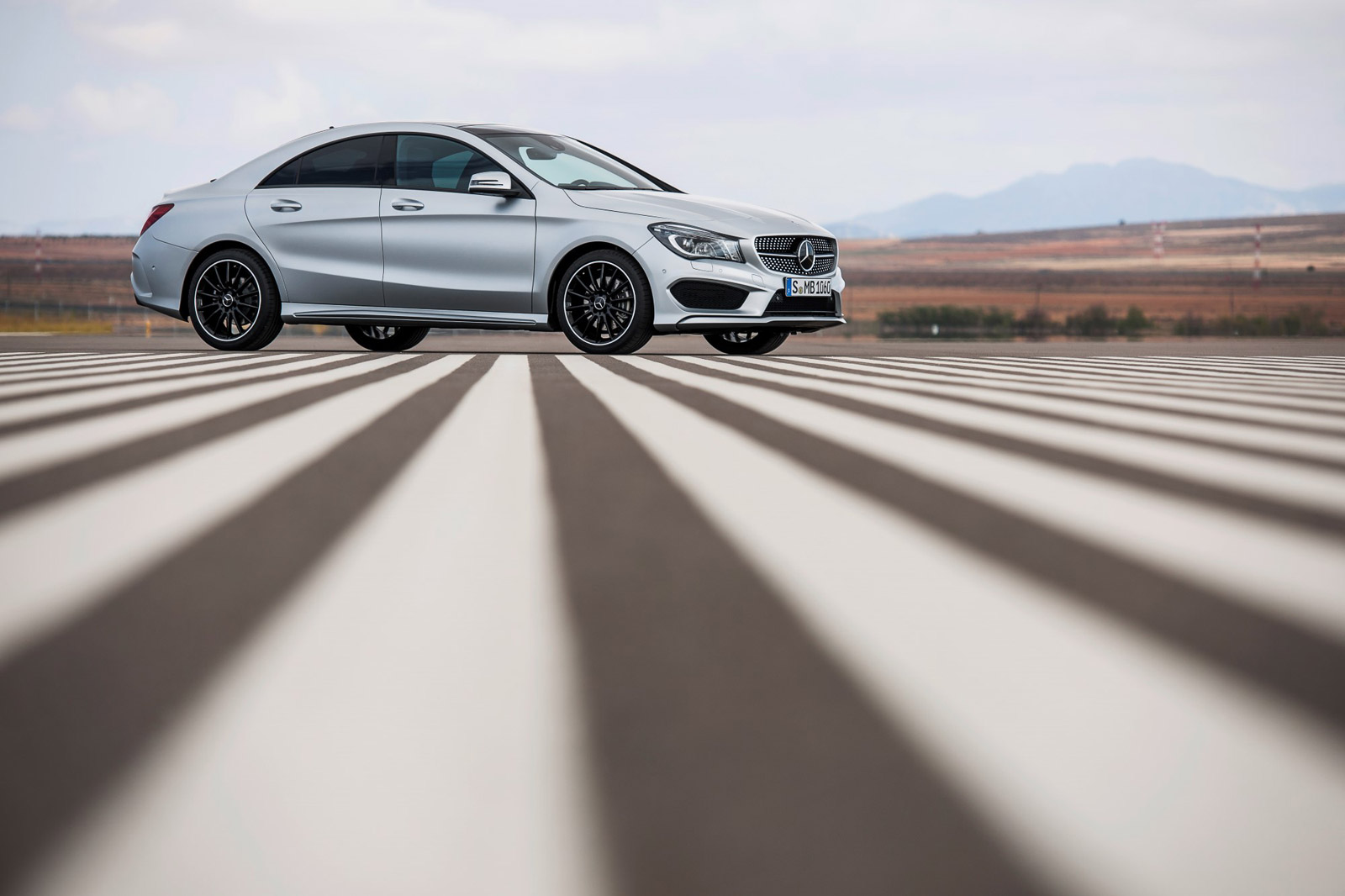 2014 Mercedes-Benz CLA 250: Gas Mileage Review Of Compact Luxury Sedan