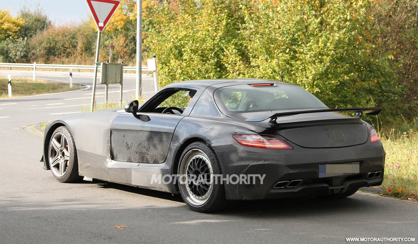 2014 Mercedes-Benz SLS AMG Black Series Spy Shots