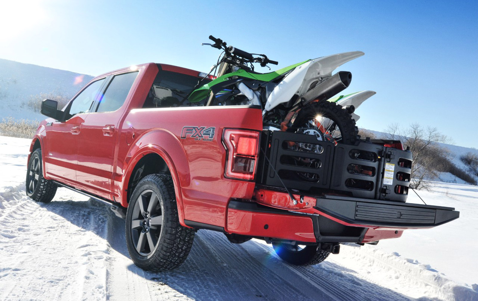 2015 Ford F-150: Full Details, Live Photos & Video