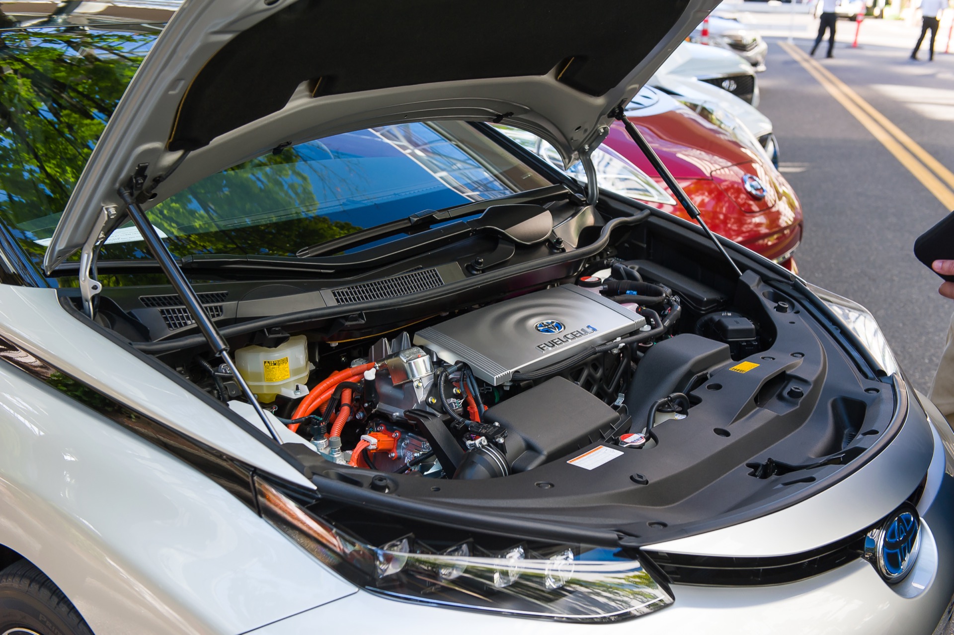 2016 Toyota Mirai Hydrogen Fuel-Cell Car Runs On...Leftover Lemonade? Huh?