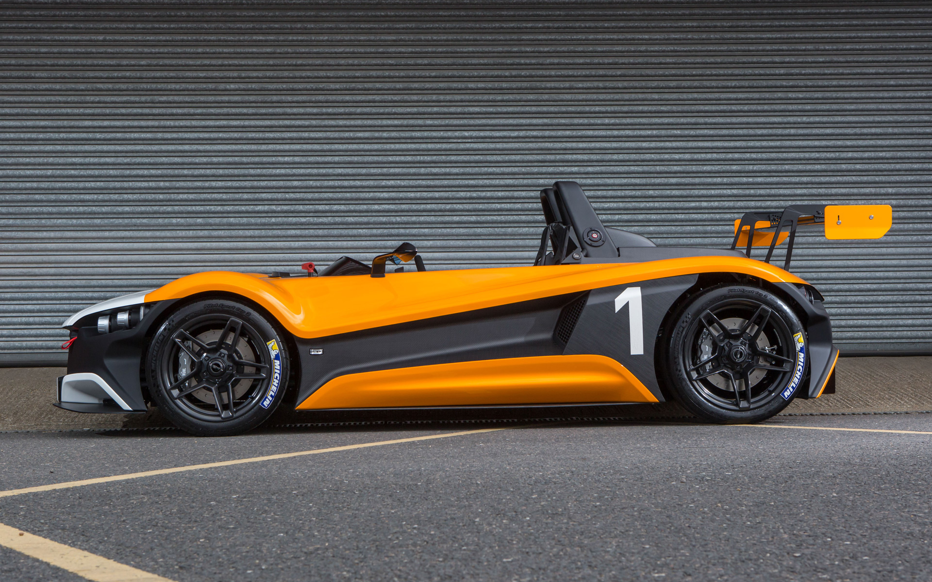 Mexico’s VUHL unveils more hardcore version of 05 track car
