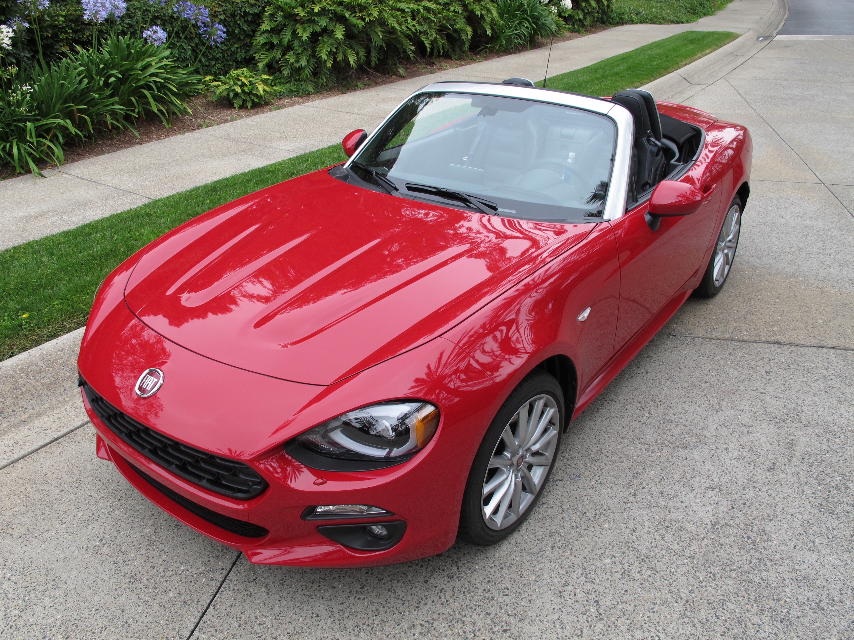 8 ways the Fiat 124 Spider differs from the Mazda Miata