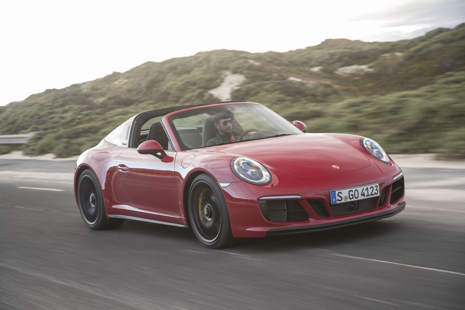 2017 Porsche 911 Carrera GTS first drive review: the bargain 911