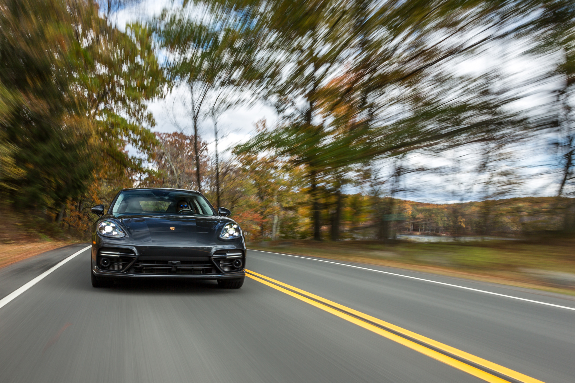 2018 Porsche Panamera video road test