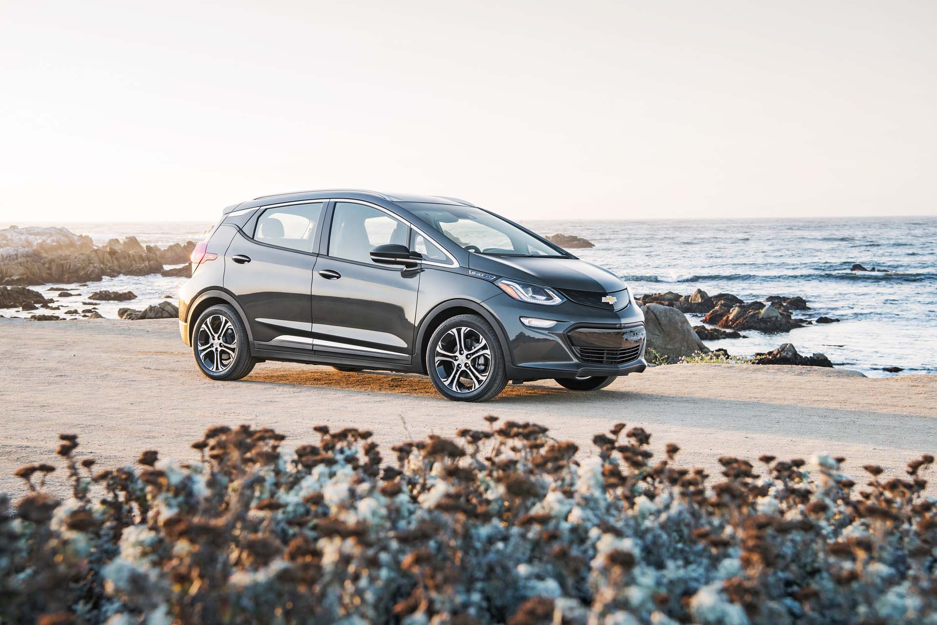 Bolt EV refresh, Mach-E timing, electric Jeeps, fuel cell vs. BEV ...