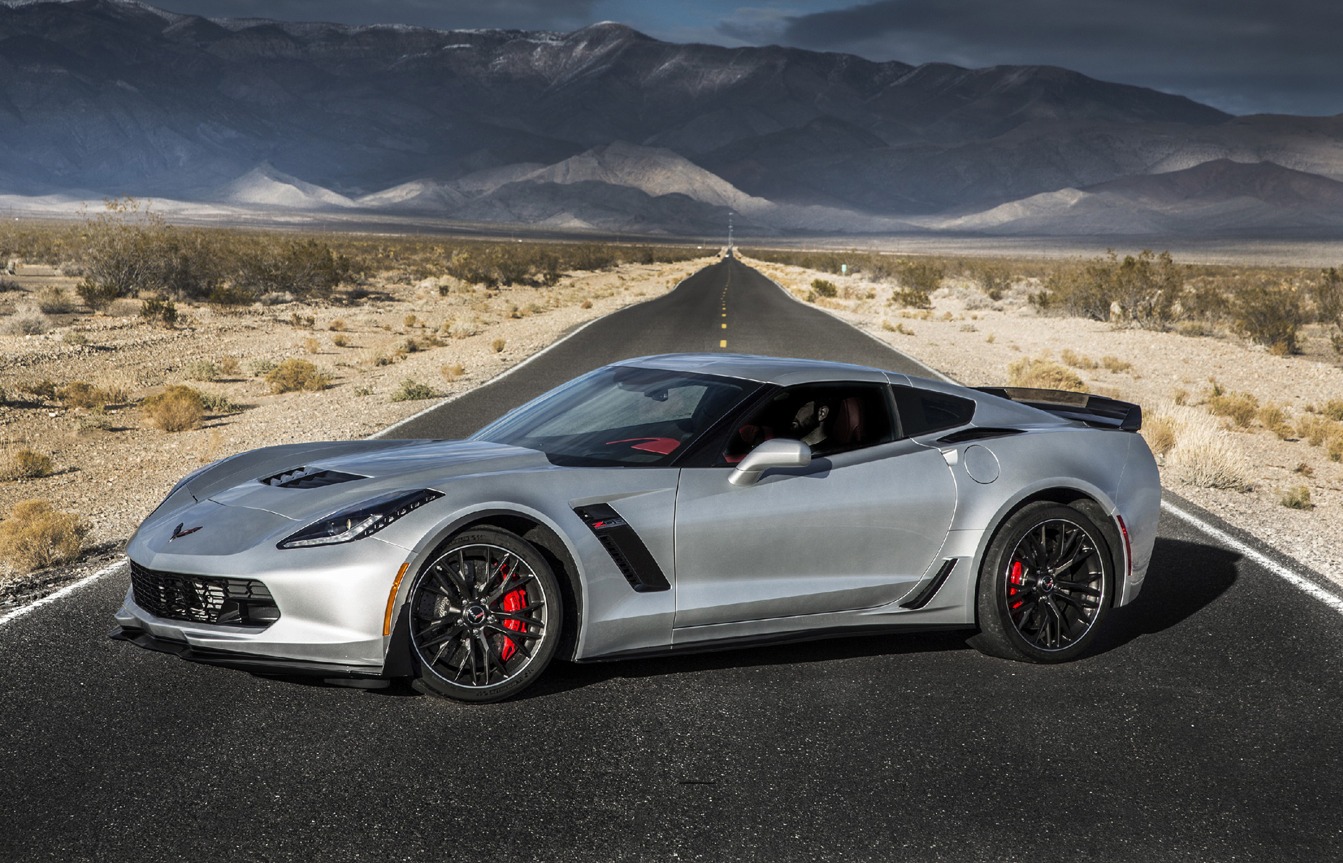 GM already discounting C7 Corvettes up to $9,404