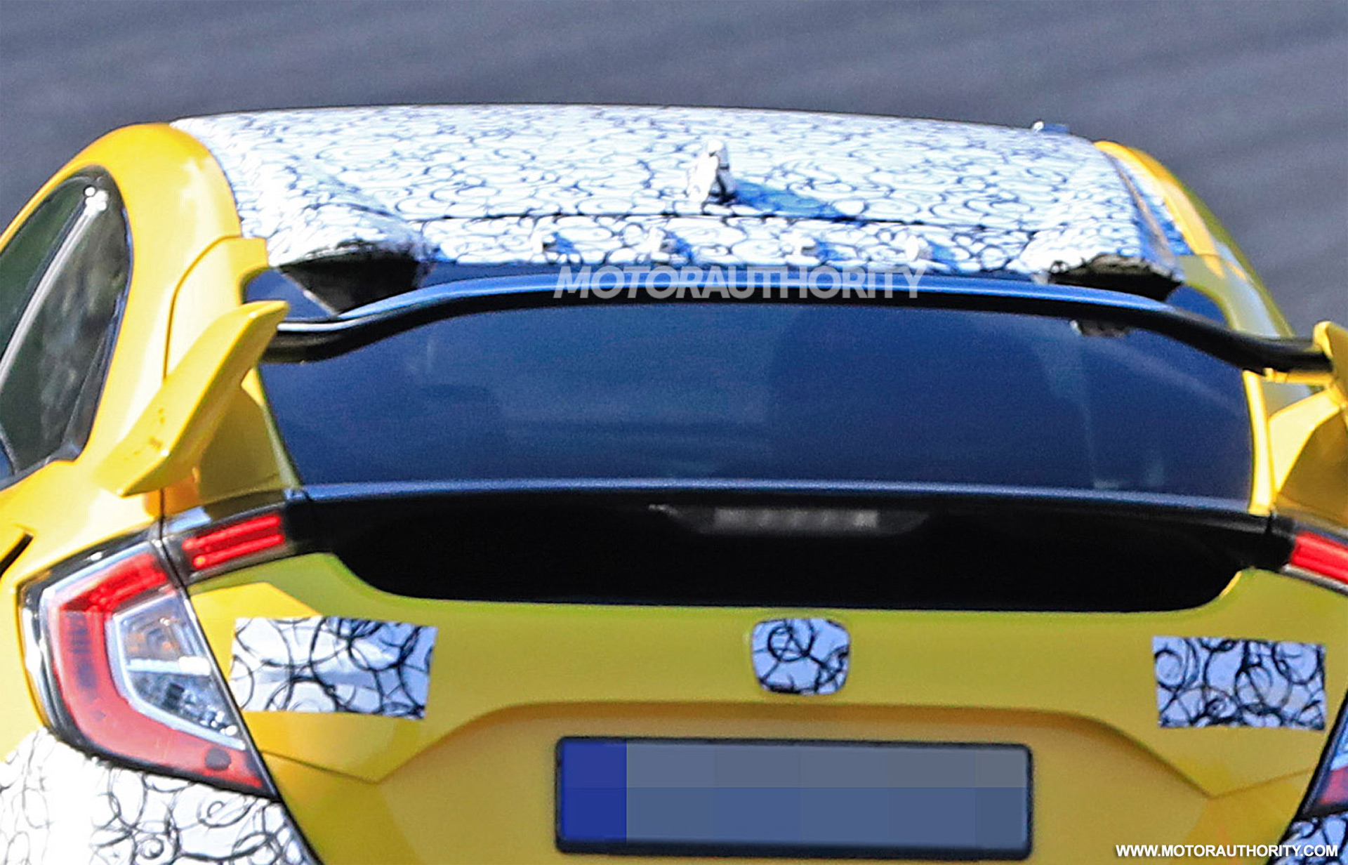 2020 Honda Civic Type R spy shots and video