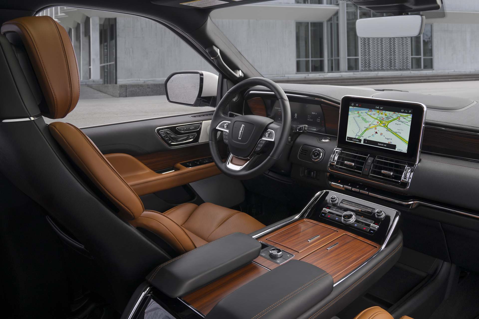 2021 Cadillac Escalade vs. 2020 Lincoln Navigator: How the full-size ...
