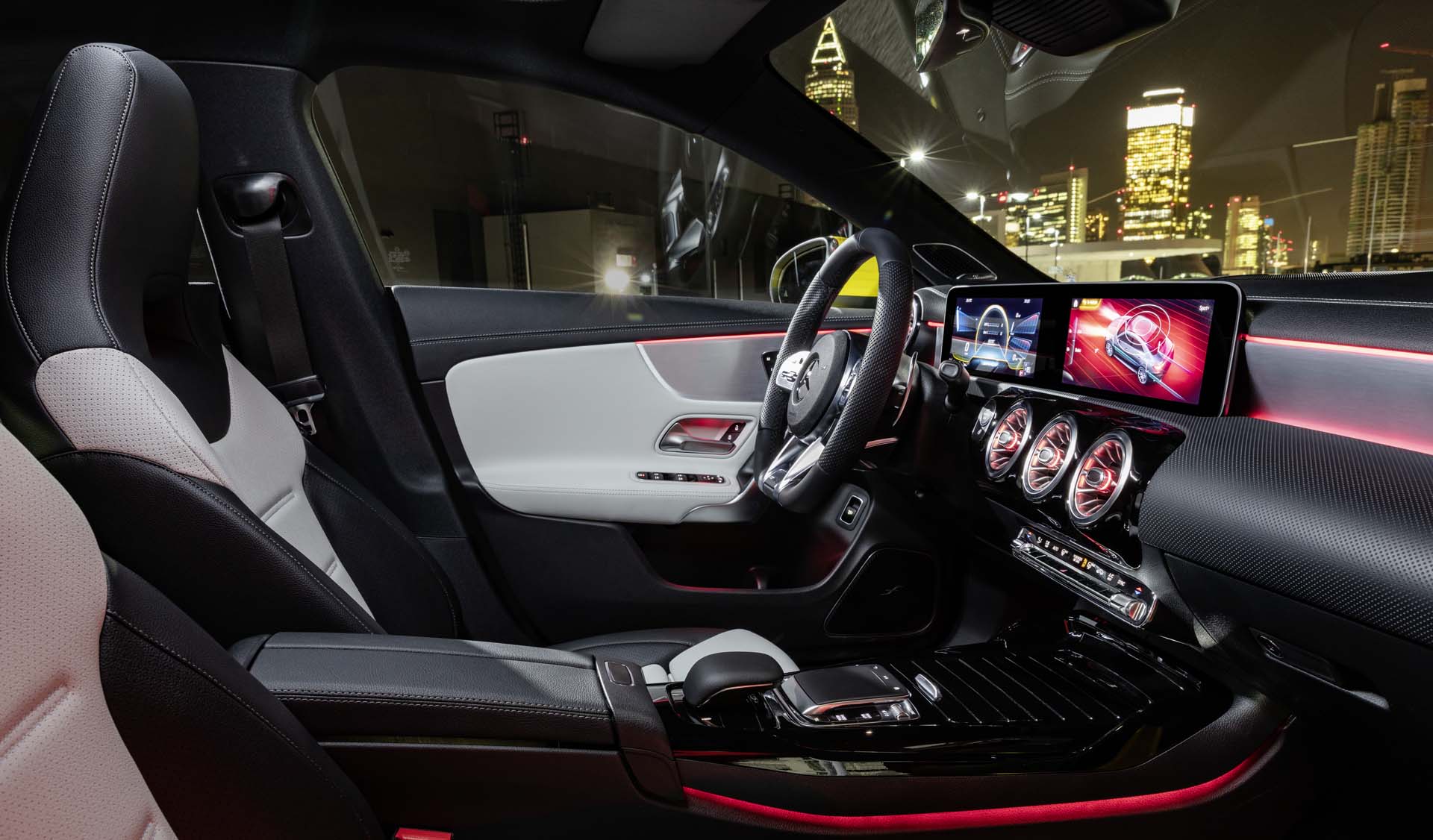 Review: The $47,895 2020 Mercedes-Benz CLA35 AMG plays the middle ground