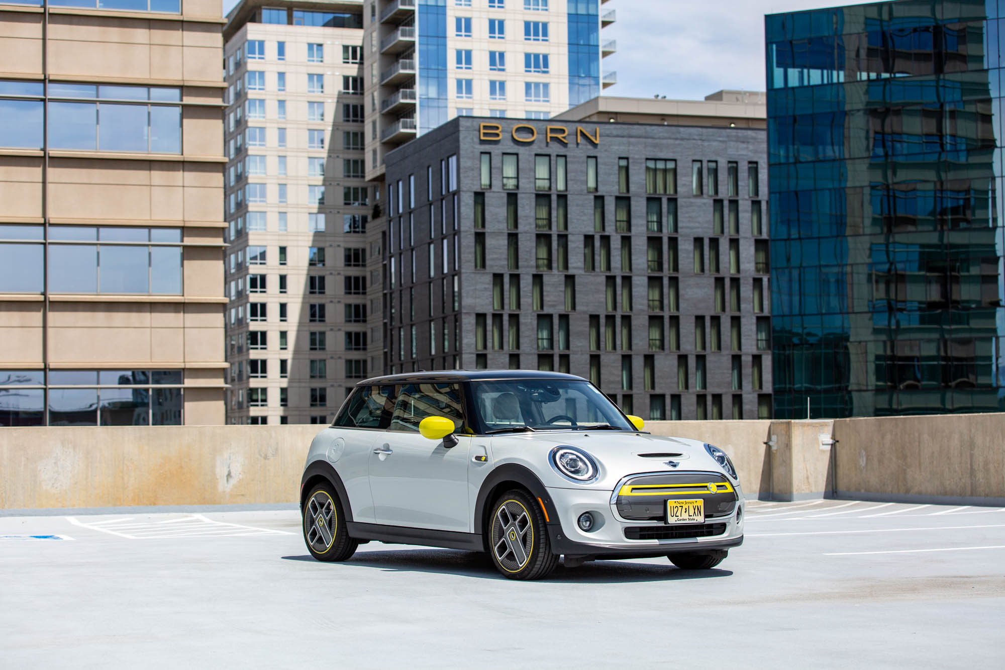 2020-2024 Mini Cooper SE recalled because battery may short out
