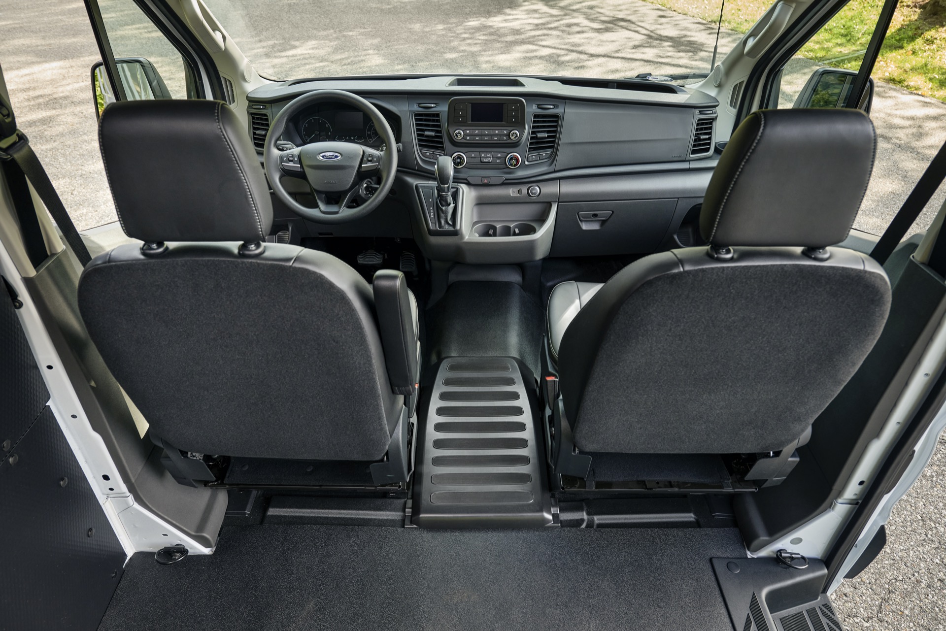 Ford reveals E-Transit electric vans for $45,000, ready to scale up