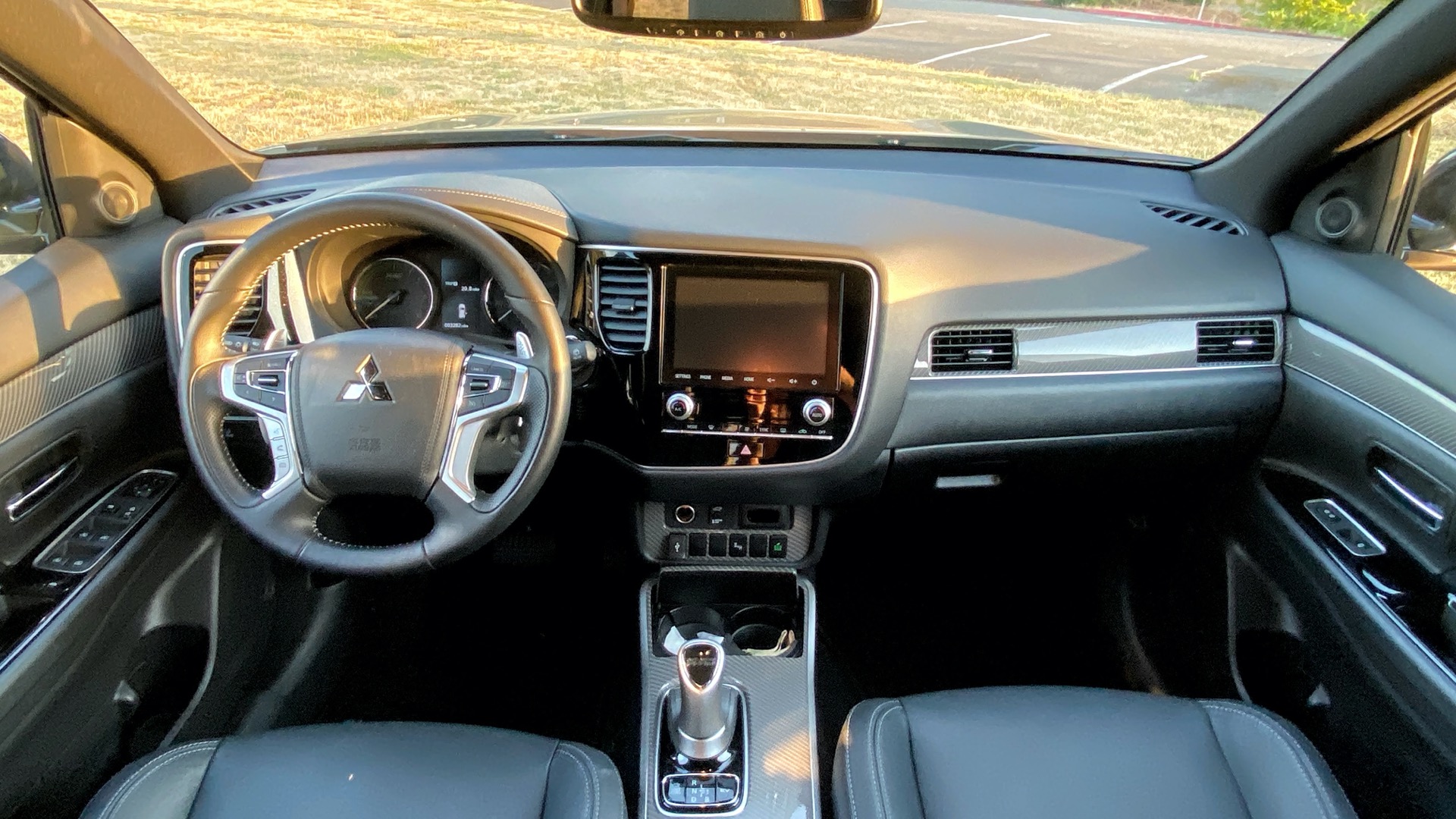 Tested: 2021 Mitsubishi Outlander PHEV and Roofnest are go-light ...