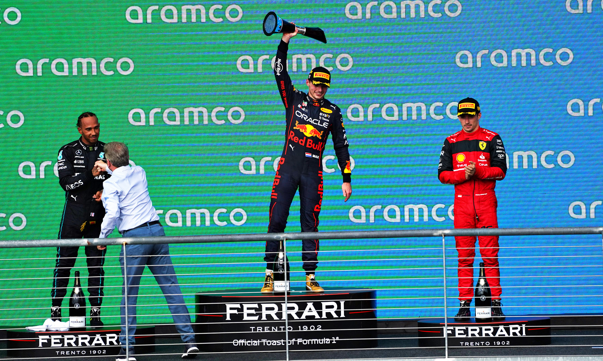 Verstappen Wins USGP Red Bull Takes 2022 F1 Teams Title