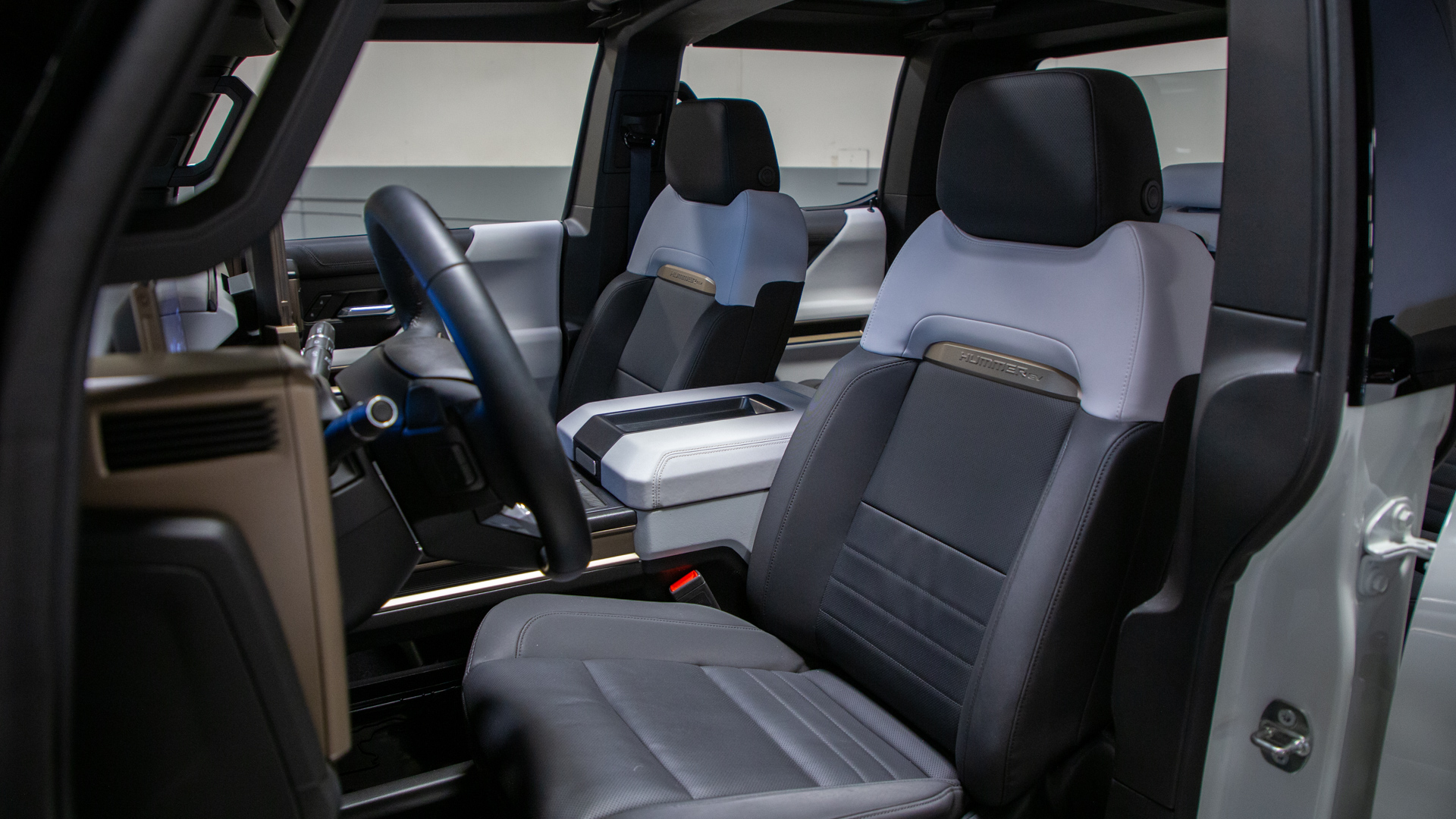 First drive review: 2022 GMC Hummer EV mainlines electric to truck fans
