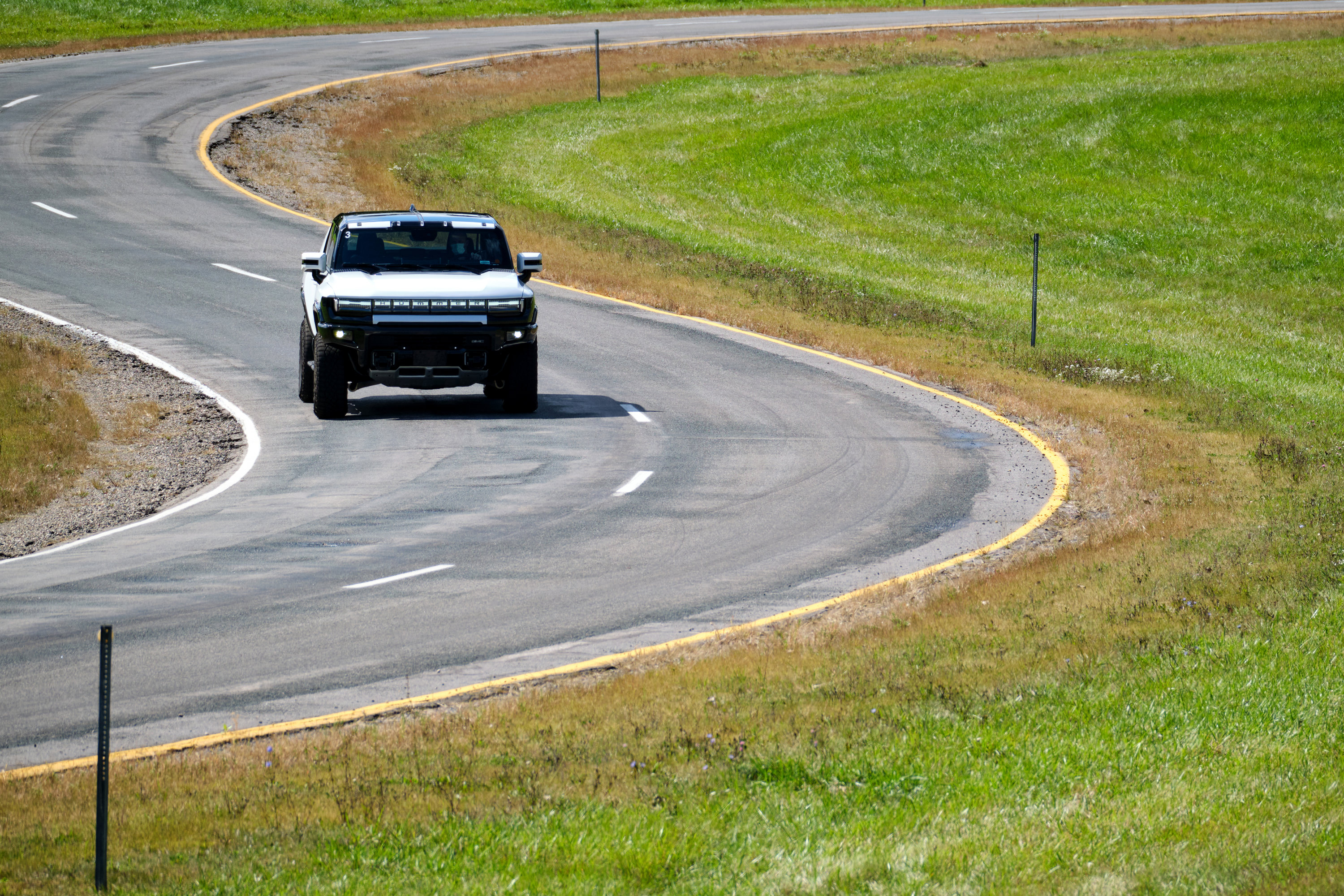 First drive review: 2022 GMC Hummer EV shows how electric off-roading ...