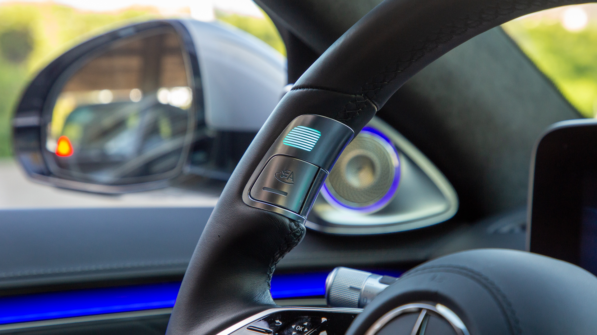 Mercedes-Benz tests automated valet parking and Drive Pilot hands-free ...