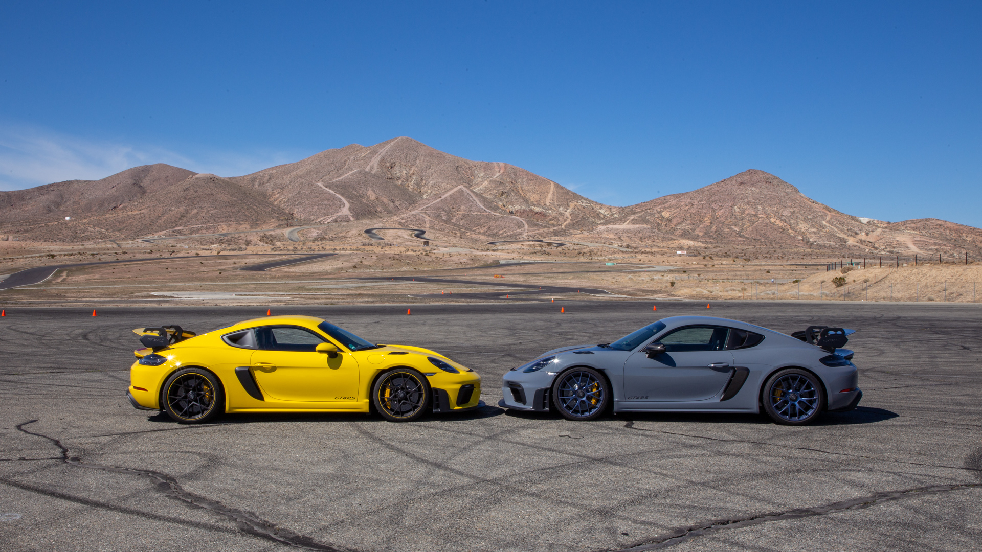 First drive review: 2022 Porsche 718 Cayman GT4 RS writes a love letter ...