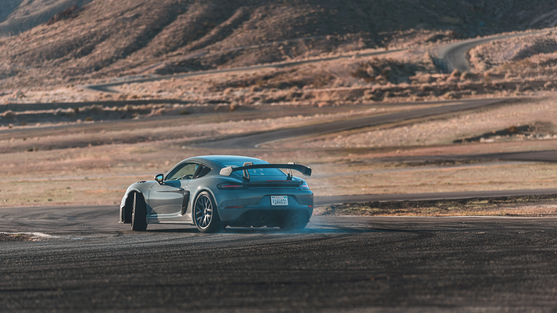 First drive review: 2022 Porsche 718 Cayman GT4 RS writes a love letter ...