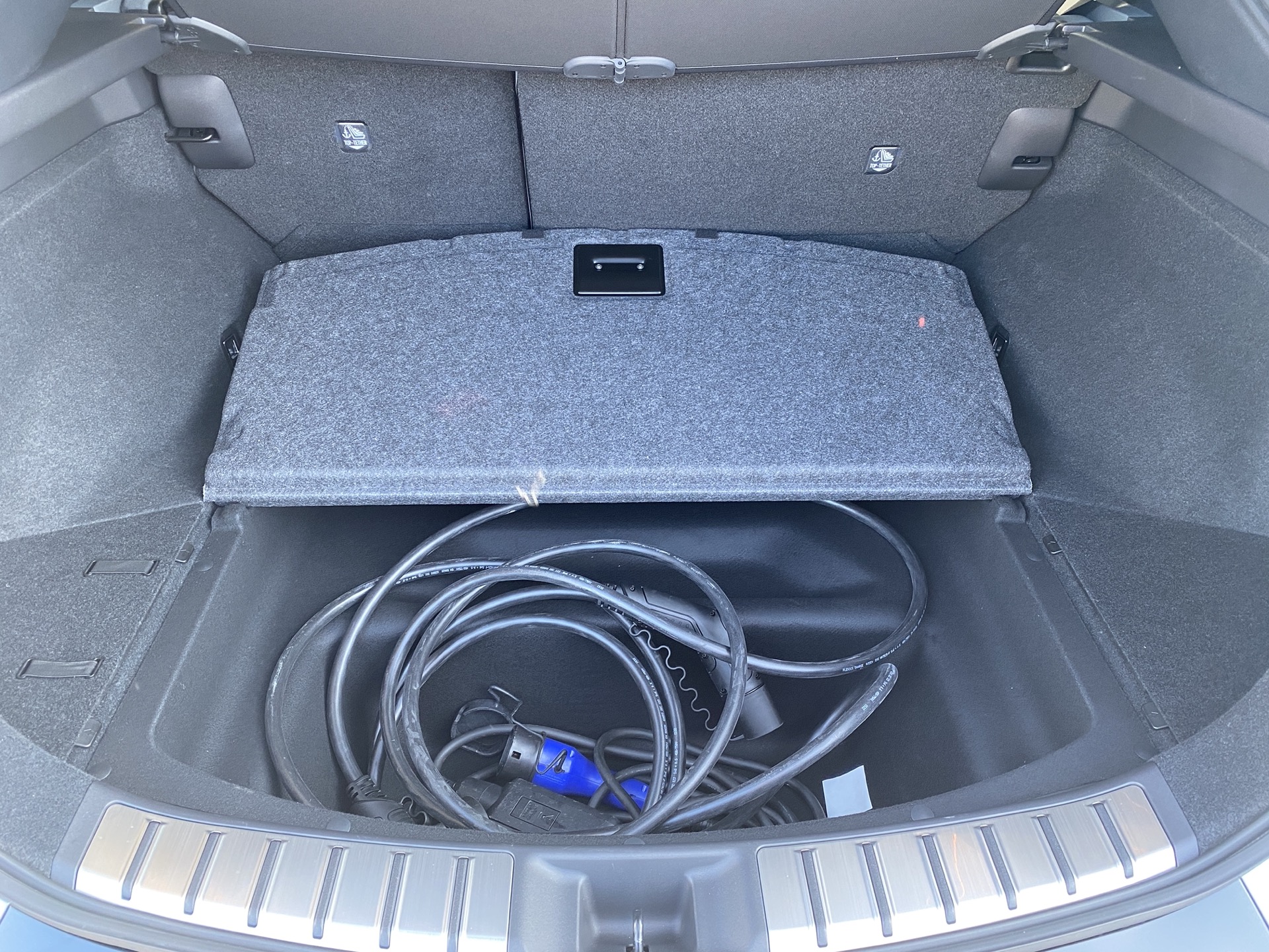 Review: 2023 Lexus RZ 450e tests the electric waters - EV Auto Insider