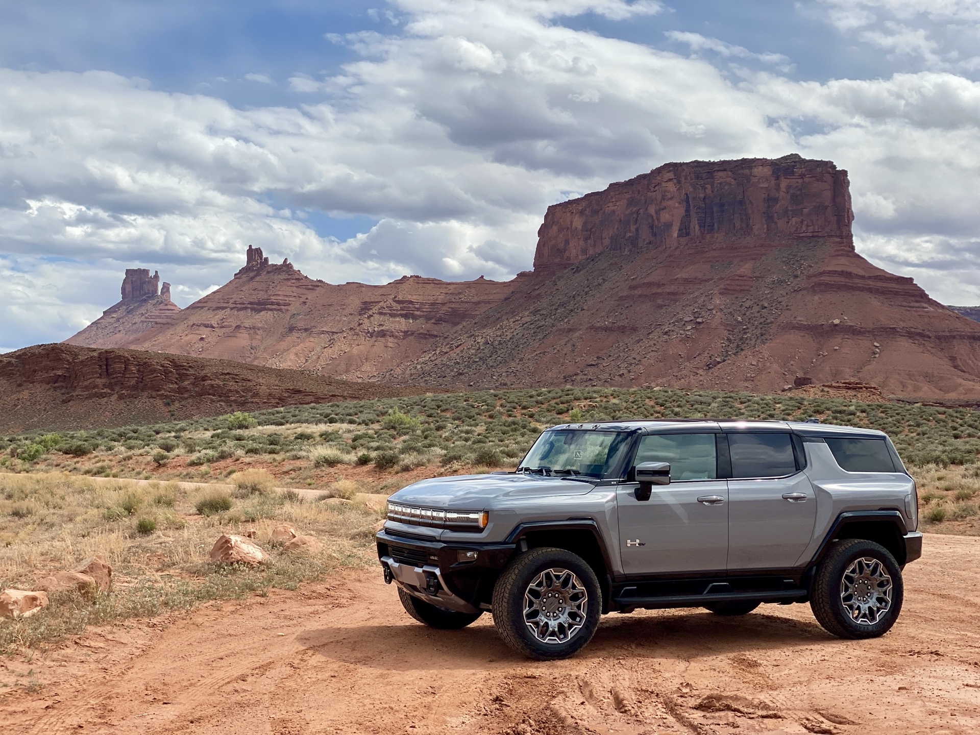 2024 GMC Hummer EV SUV rules as king of off-road hill - Dunlas.com