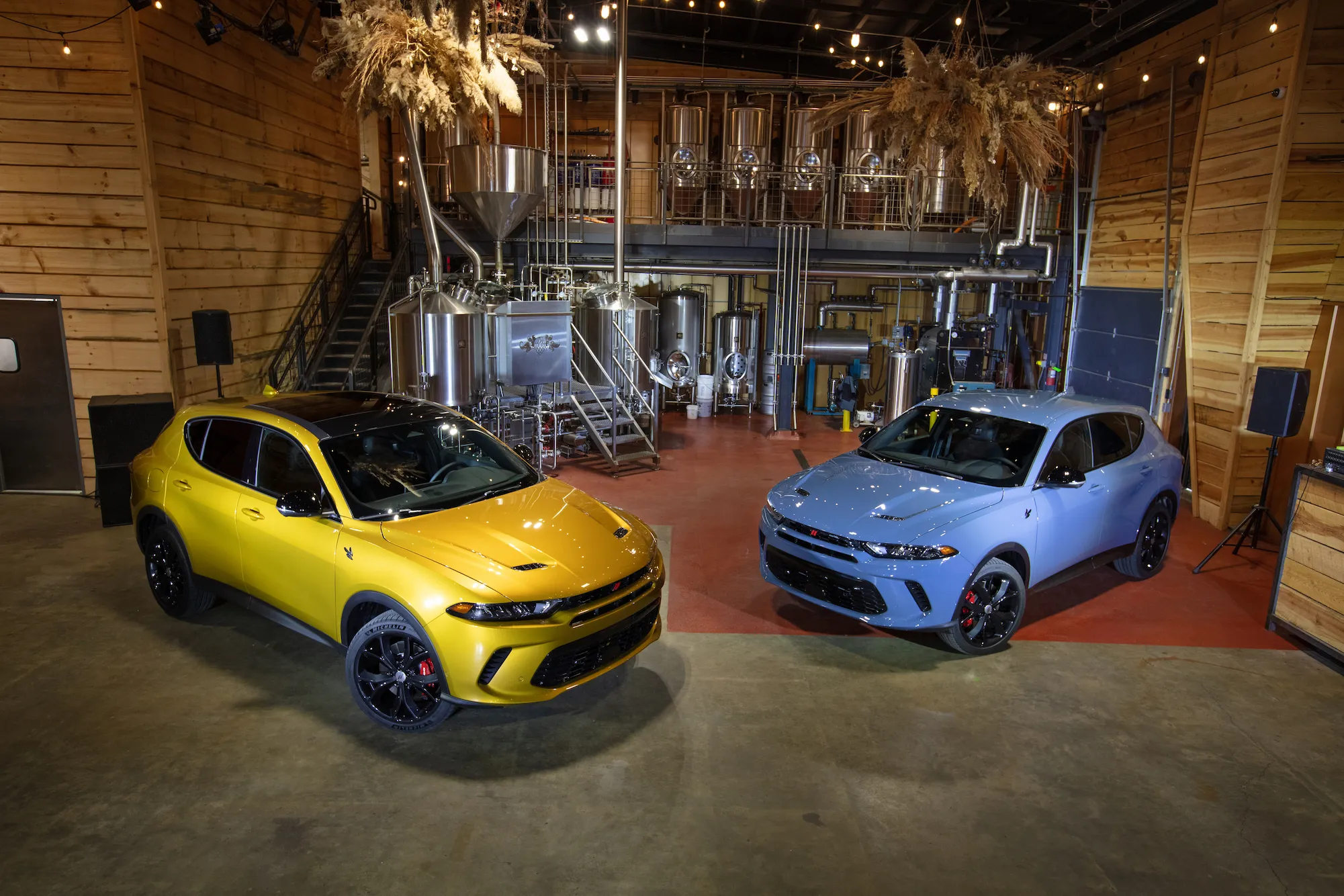 Alfa Romeo Tonale vs. Dodge Hornet: Compare Crossover SUVs