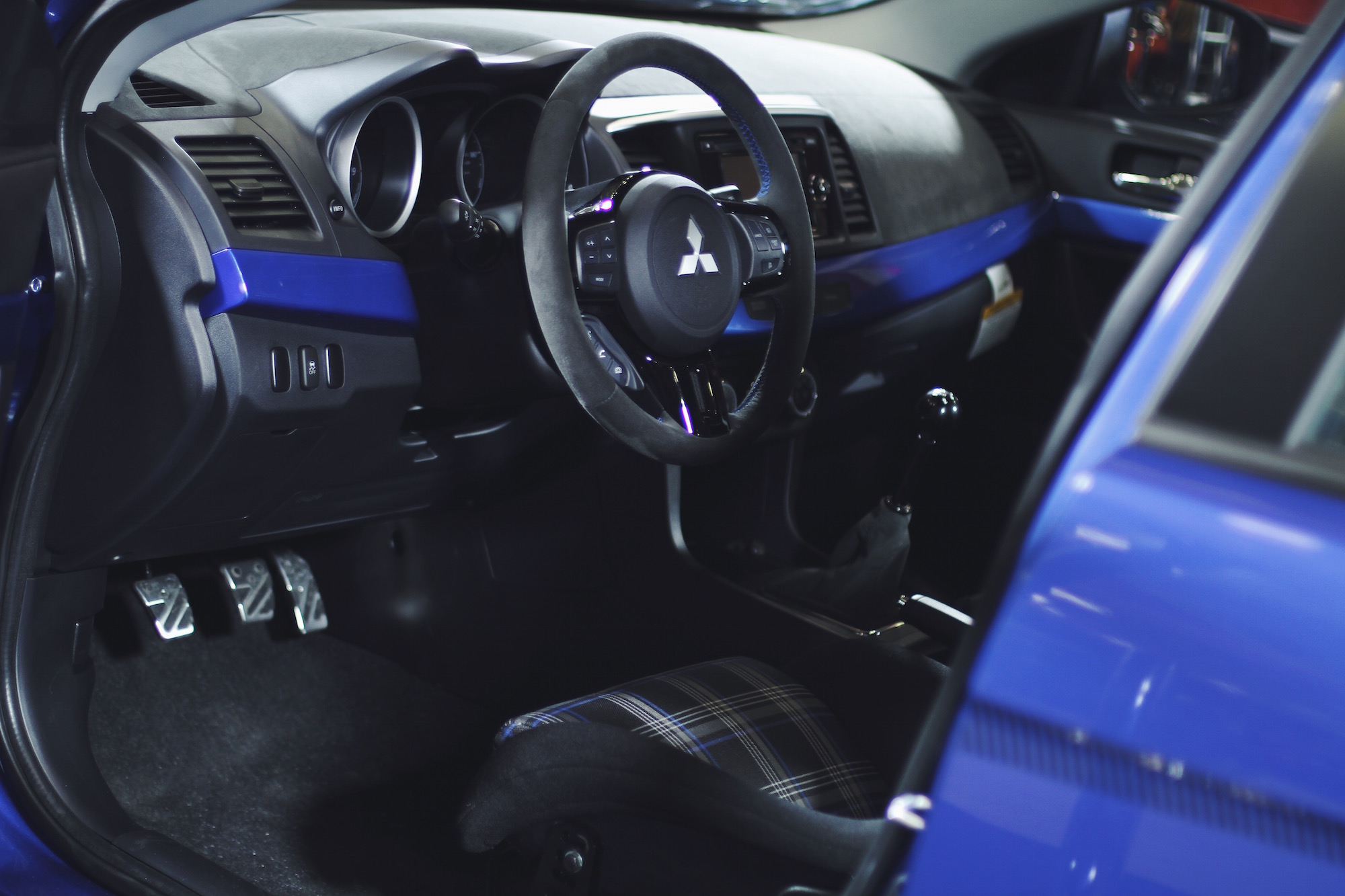 500-WHP 311RS Evo X Spec Blew Previewed At Twin Cities Auto Show