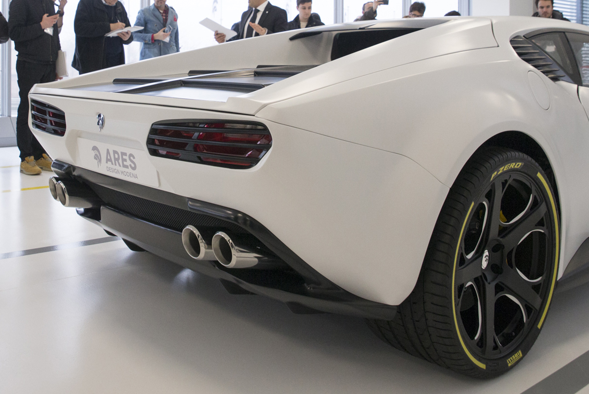 Ares Panther revealed as bespoke V10 supercar with pop-up headlights ...