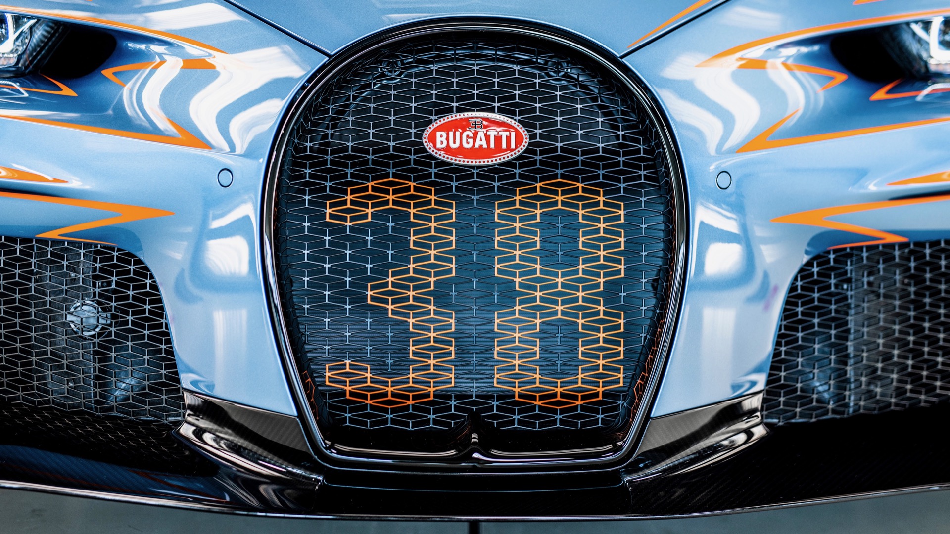 Bugatti Chiron Super Sport enters production, first car features Vagues ...