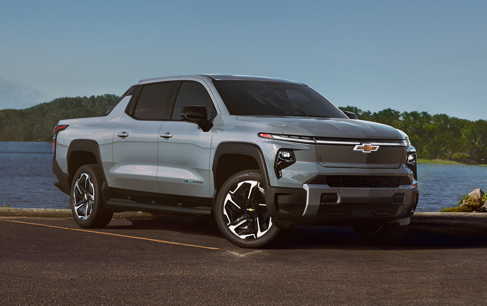 Chevrolet Silverado EV gets Sidewinder feature, GMC's CrabWalk for Chevy