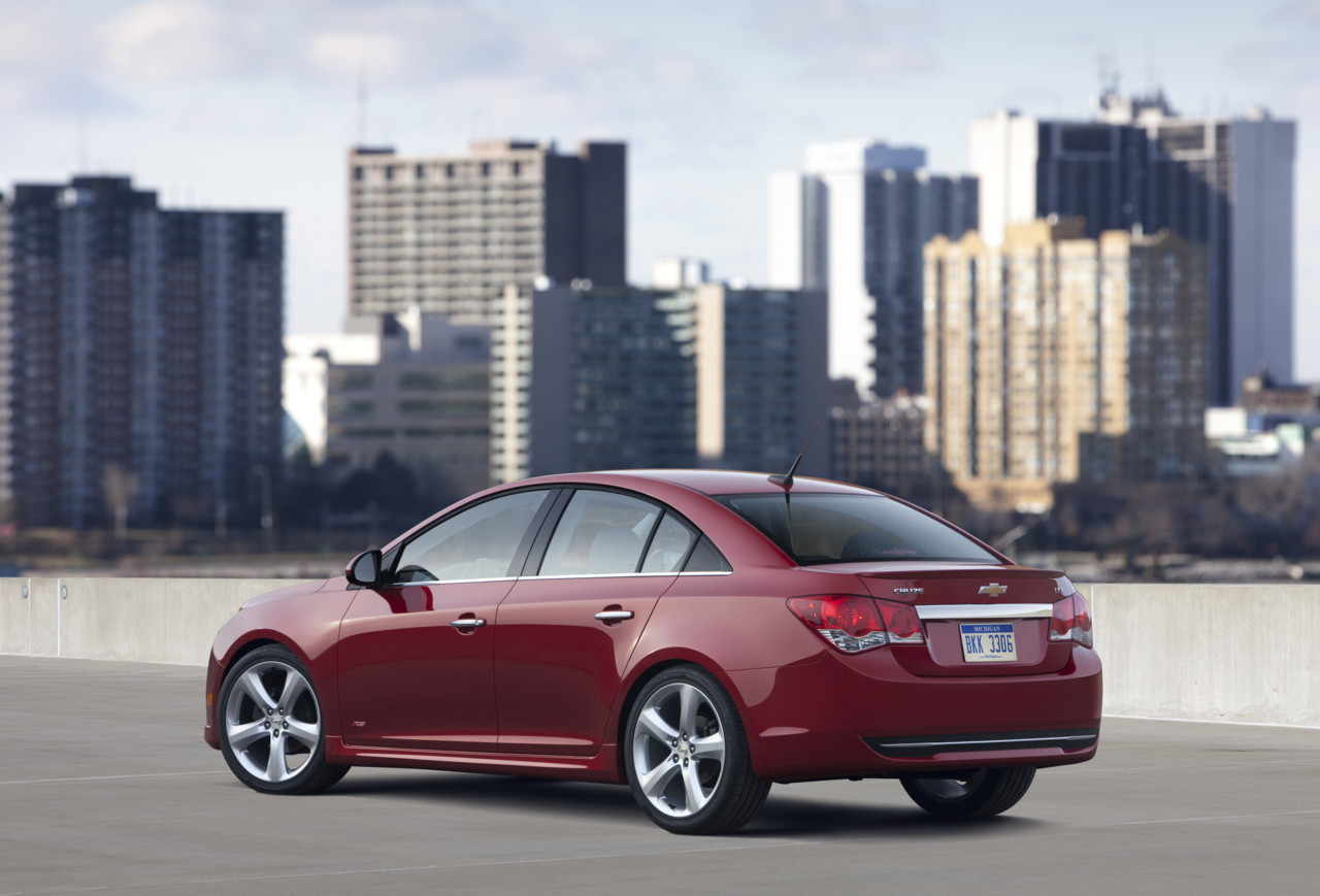 USA Today Waits For Good GM Small Car. Can the Cruze Live Up?