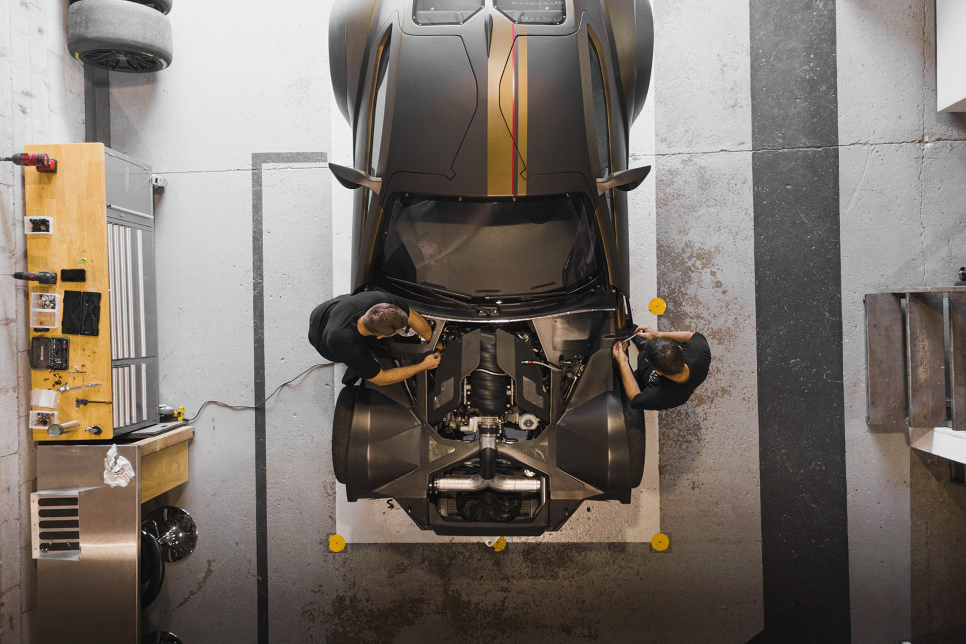 Canada's Felino returns with CB7R sports car