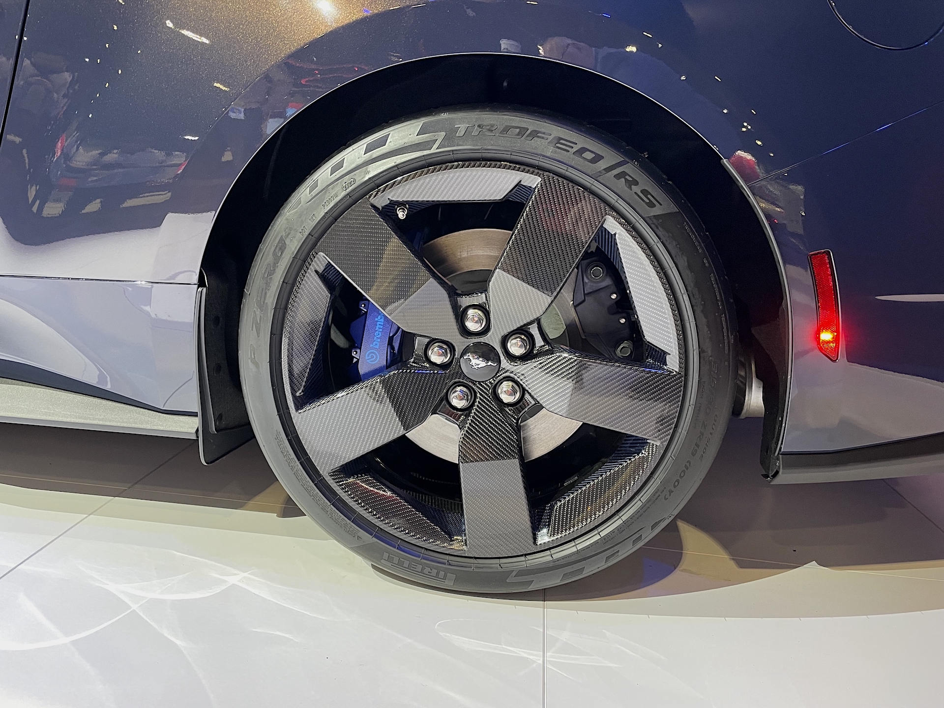 2024 Ford Mustang Dark Horse to offer carbon-fiber wheels as standalone ...