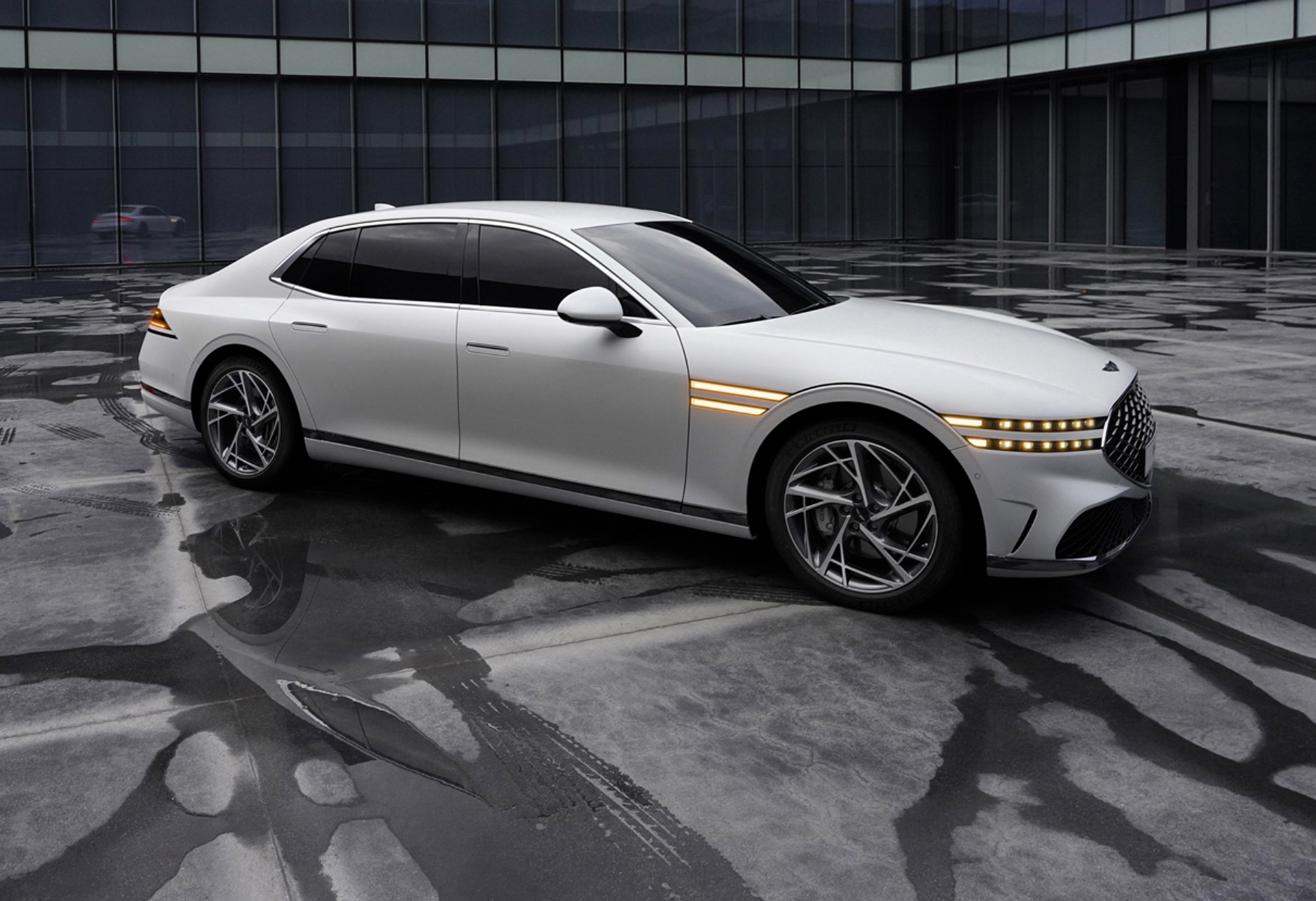 Preview: 2023 Genesis G90 makes major uptick in style, swaps V-8 for ...