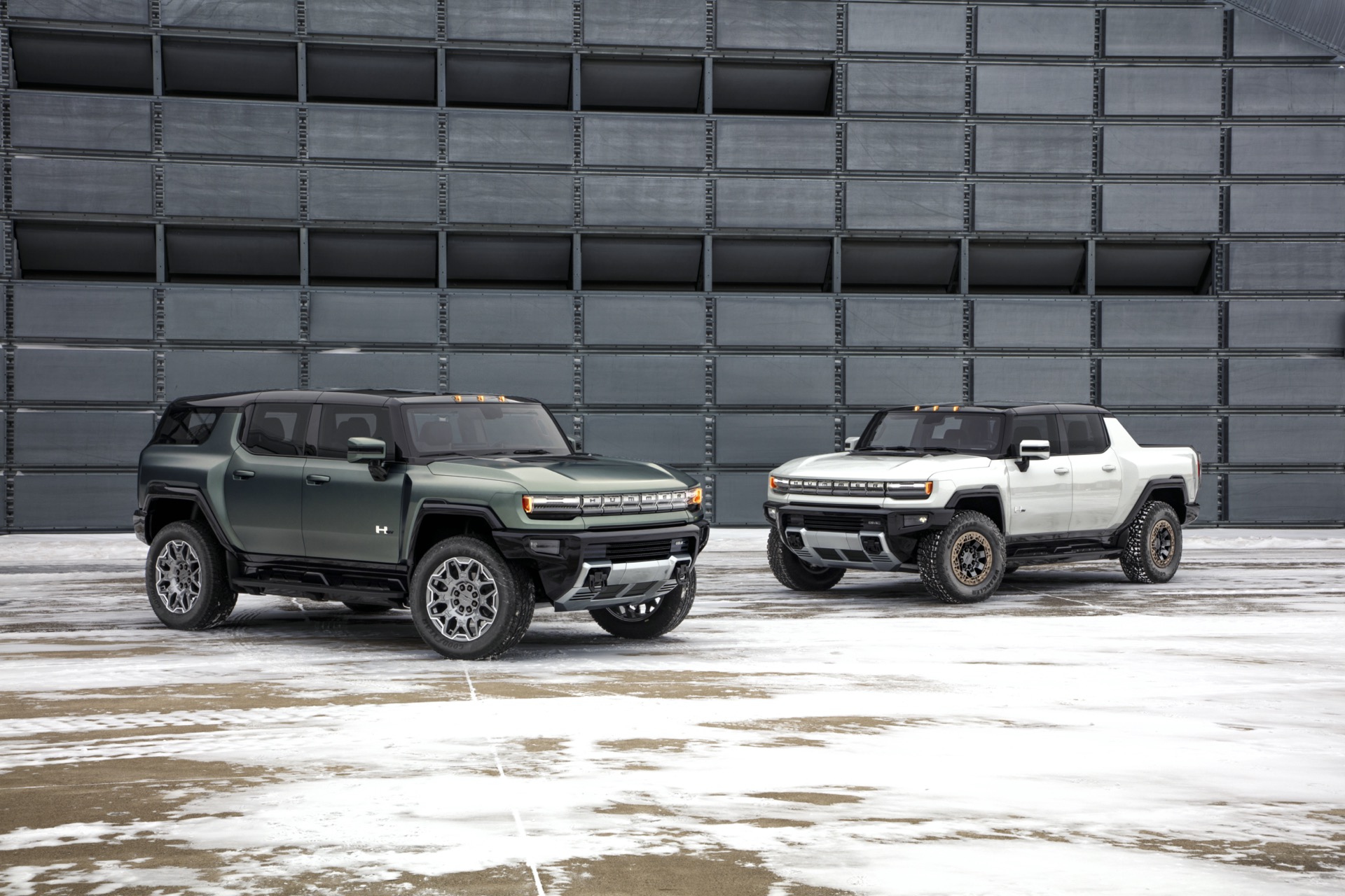 Preview: 2024 GMC Hummer EV SUV arrives to embarrass Ford Bronco and ...