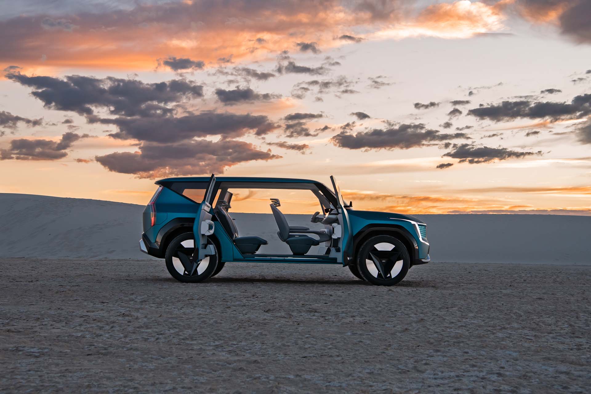 Kia boss: Kia EV9 to land in US in 2023 with 300-miles range, $50,000 price