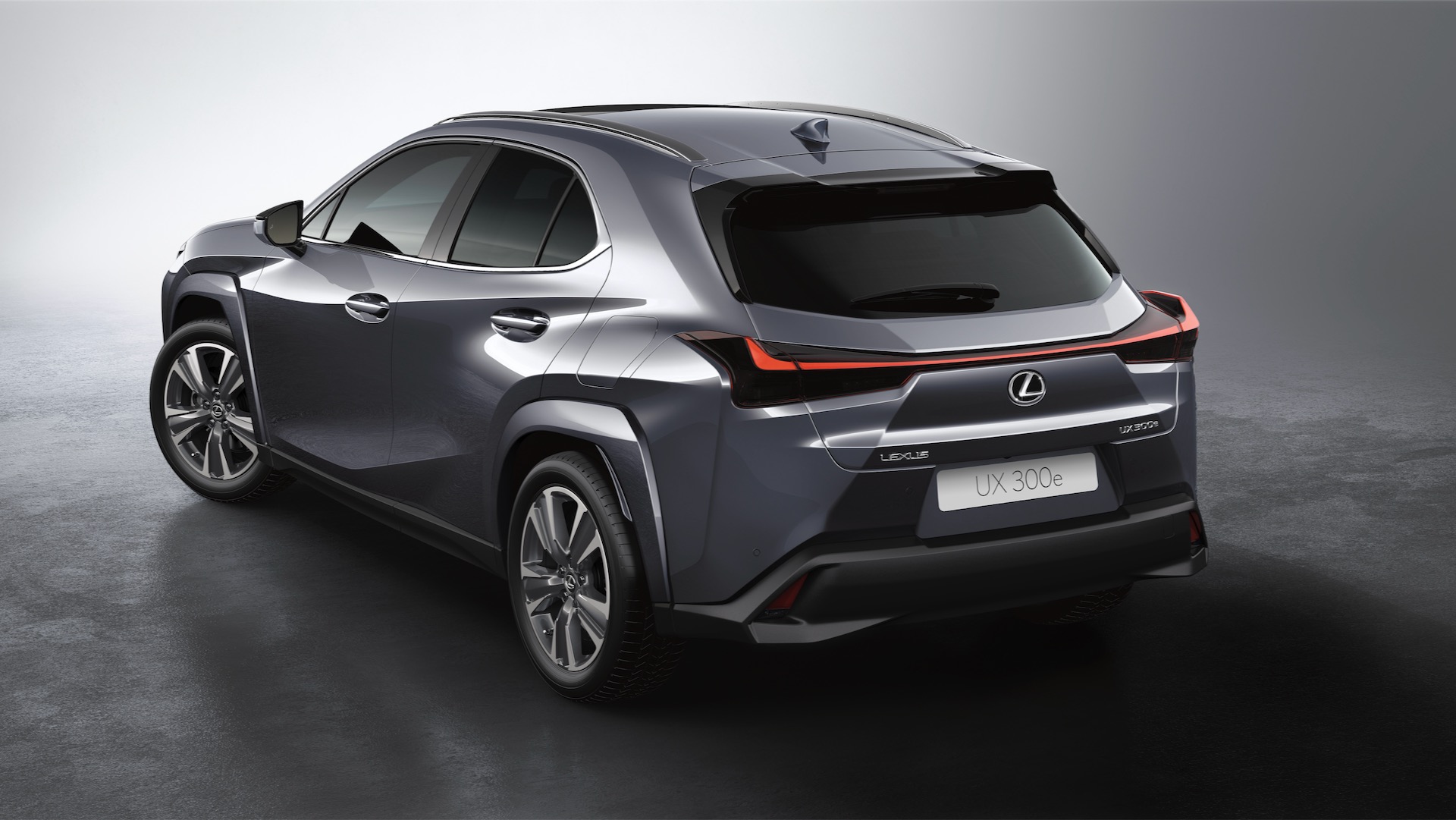 Europe-focused Lexus UX 300e gets bigger battery, more range