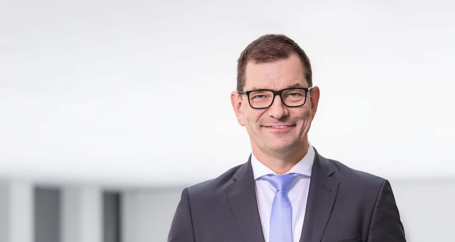 Audi names BMW exec as CEO