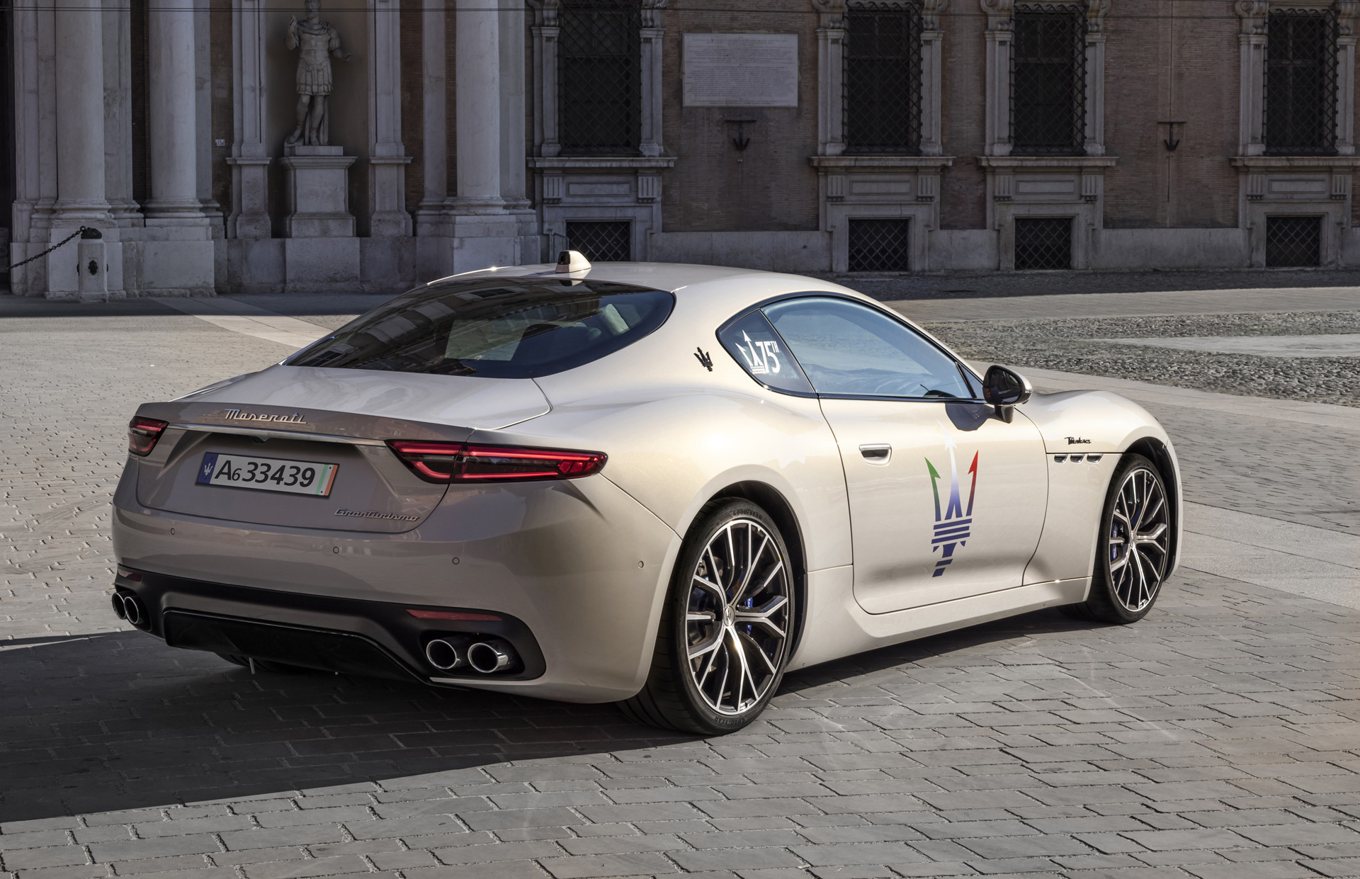 Redesigned Maserati Granturismo confirmed with V-6 in Modena, Trofeo grades
