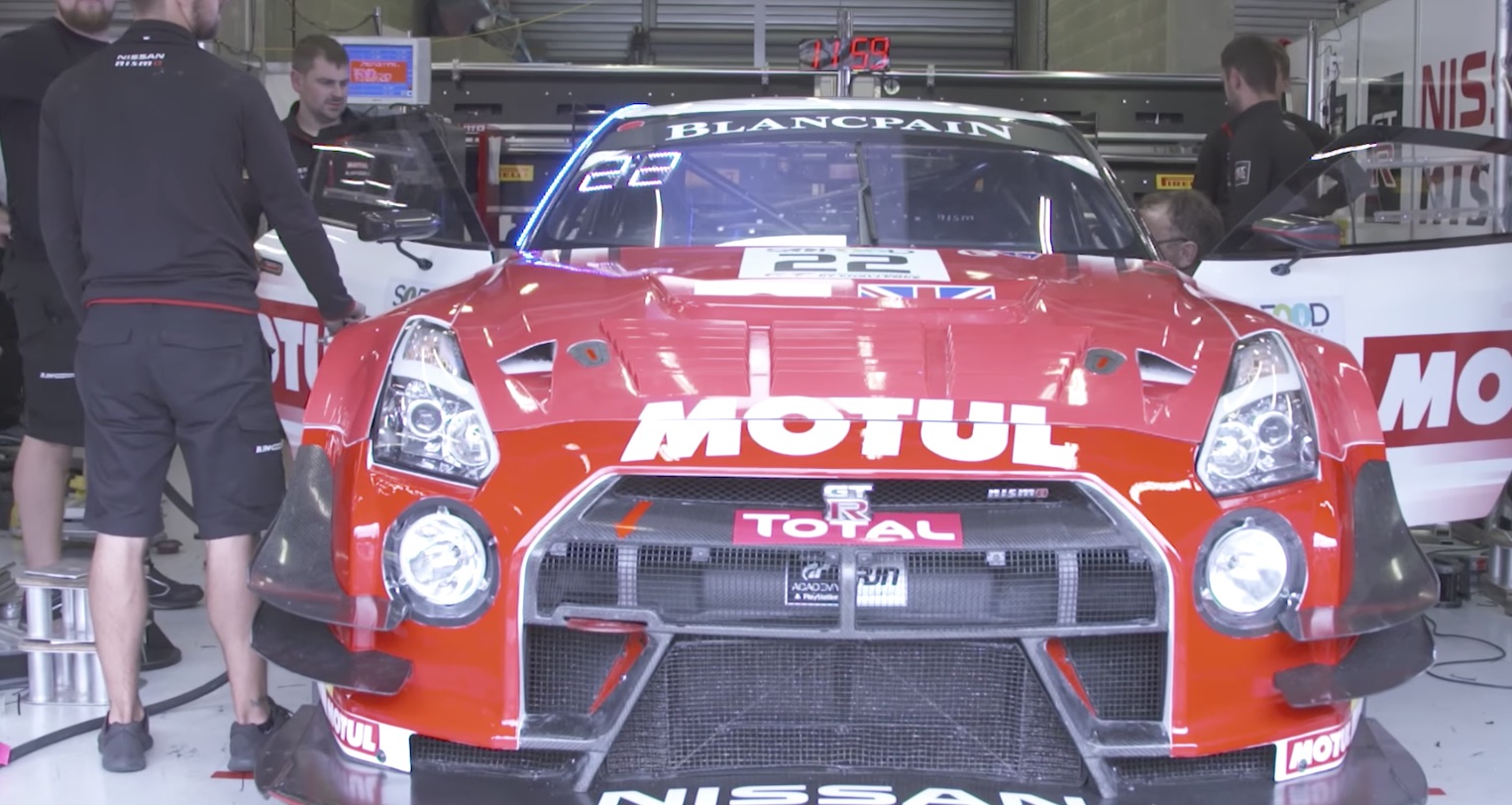 The Nismo team rebuilt its crashed GT-R GT3 race car in 12 hours