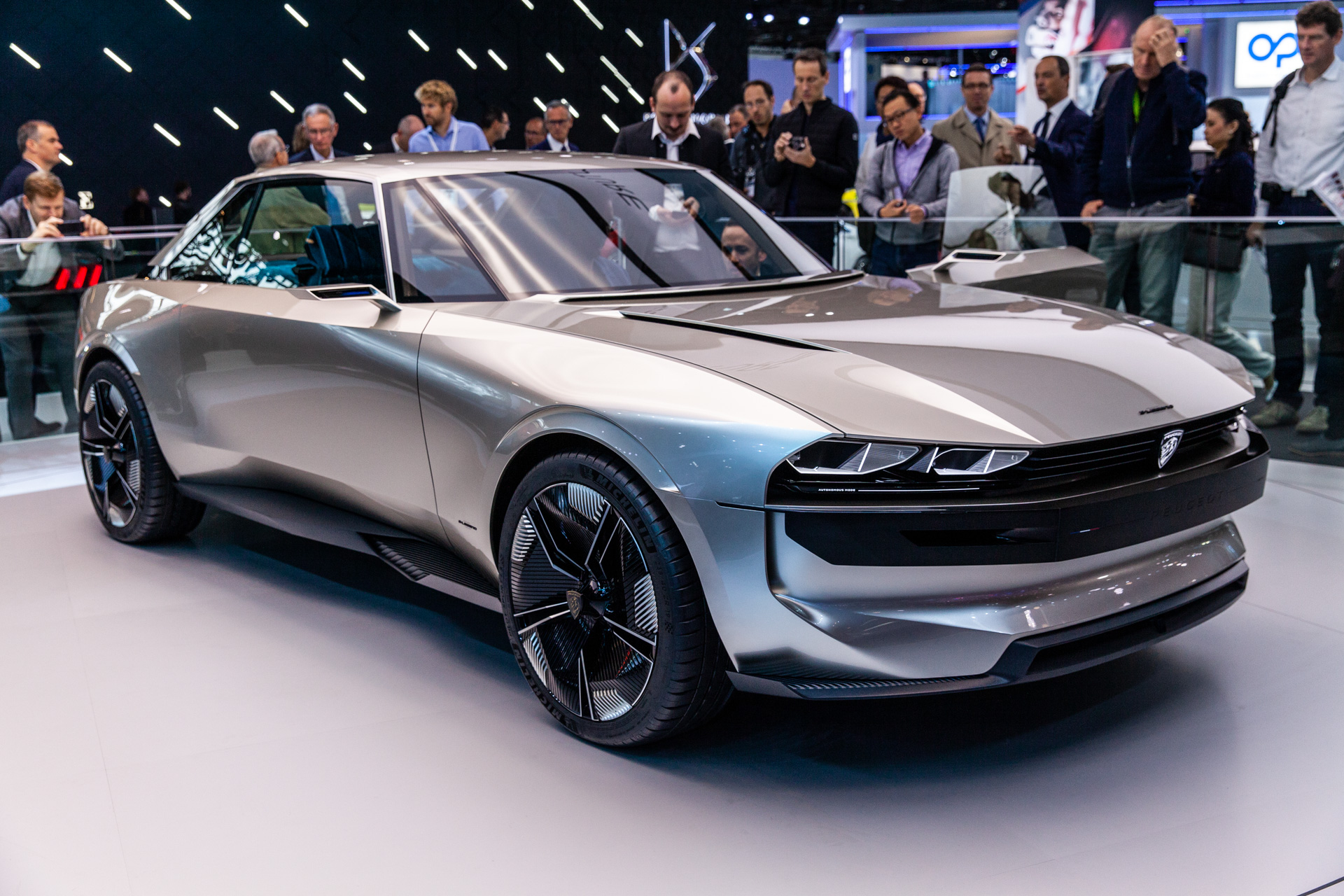 Peugeot E Legend Concept Is A Modern Take On The Iconic 504