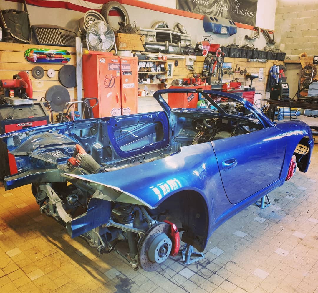 French firm building Hemi-powered, front-engined Porsche 911