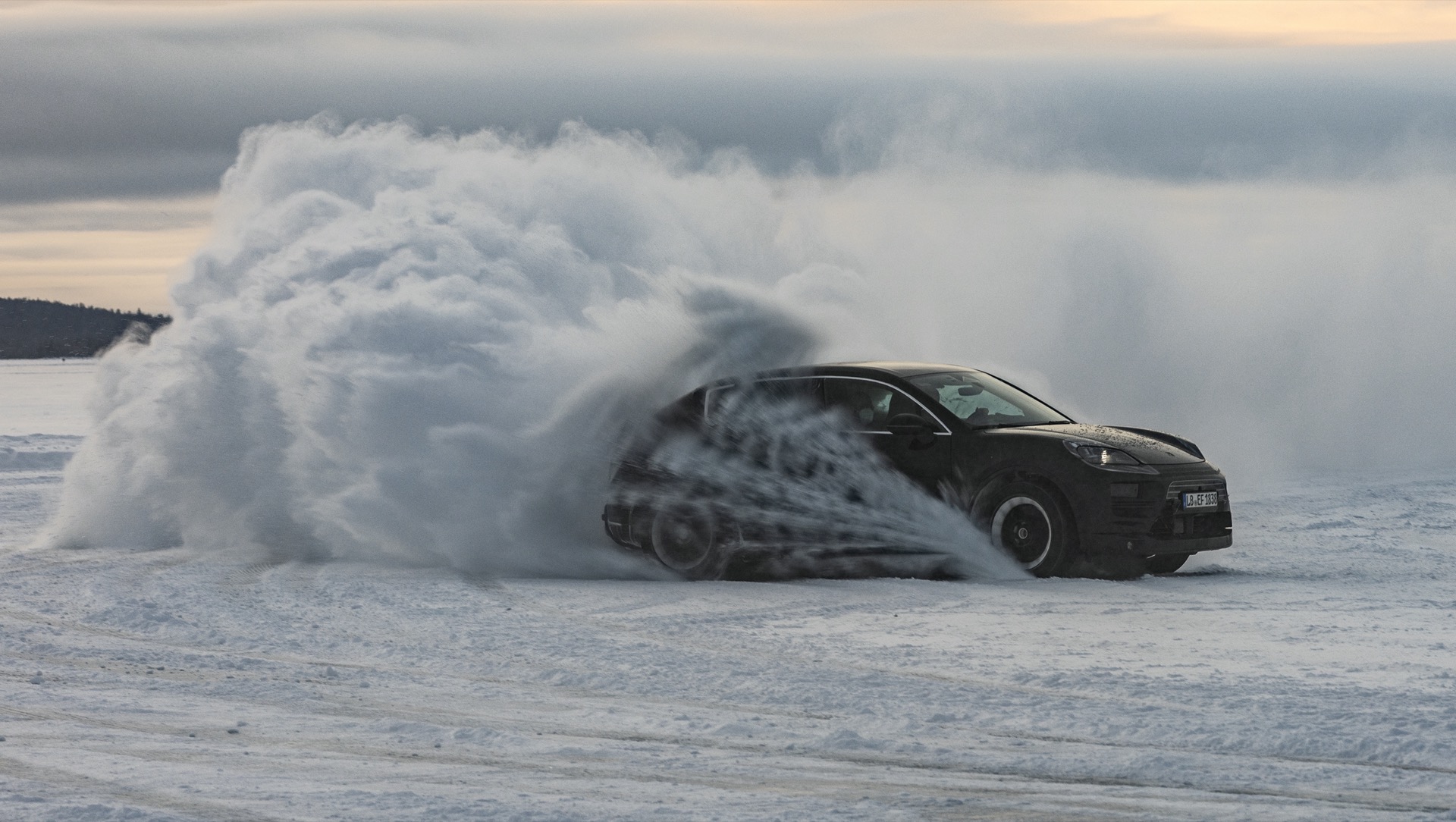 2024 Porsche Macan Electric: Up close with its PPE platform - EV Auto ...