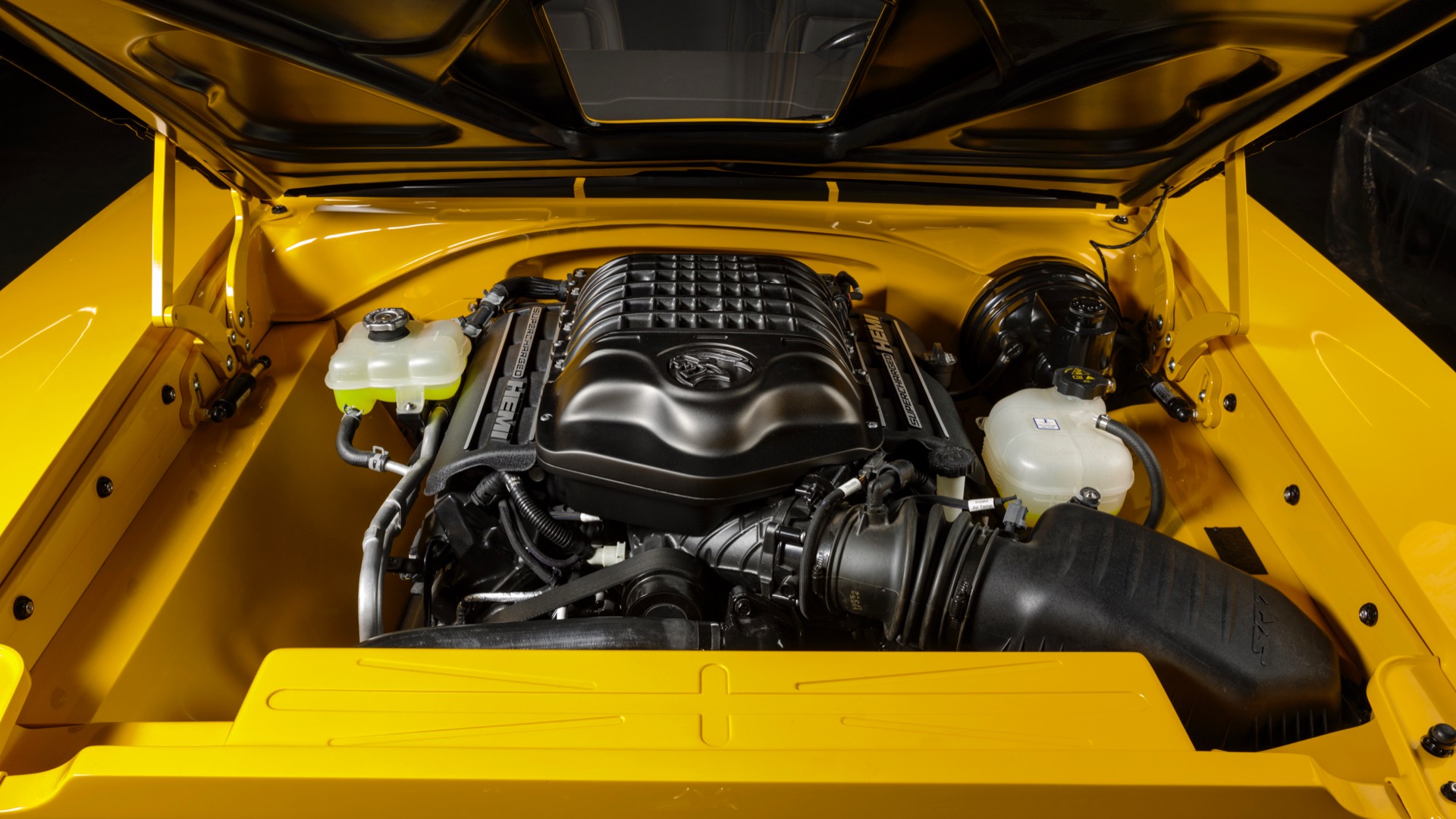 1969 Dodge Charger named Captiv by Ringbrothers delivers a 707-hp throwback