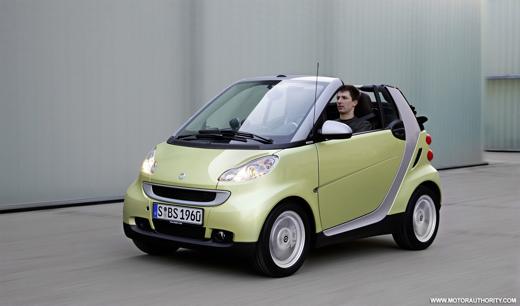 Smart unveils Edition Limited Three ForTwo