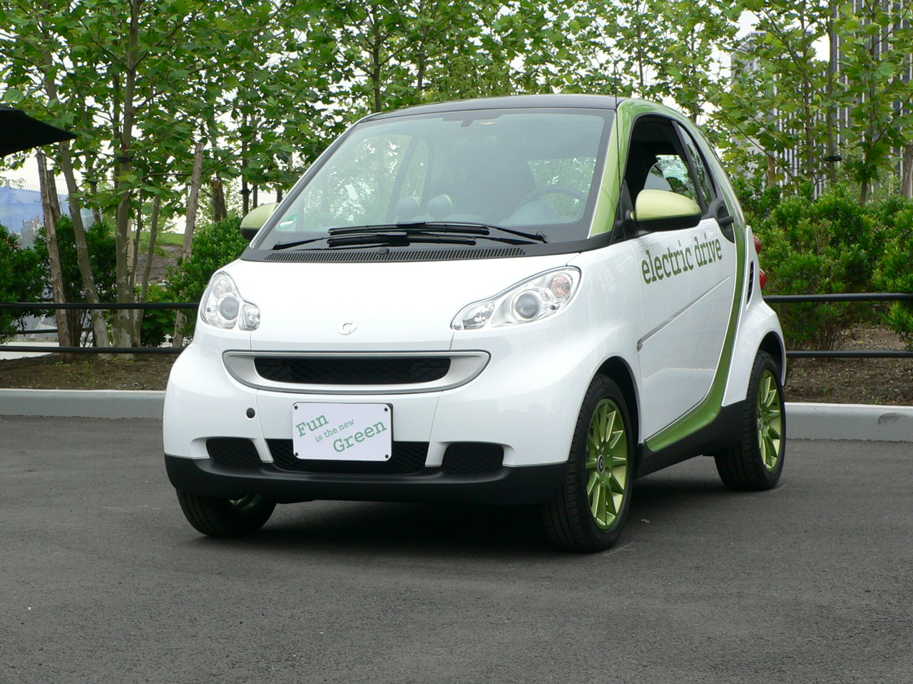 Mercedes-Benz A-Class E-Cell Electric Car: Another Daimler Experiment